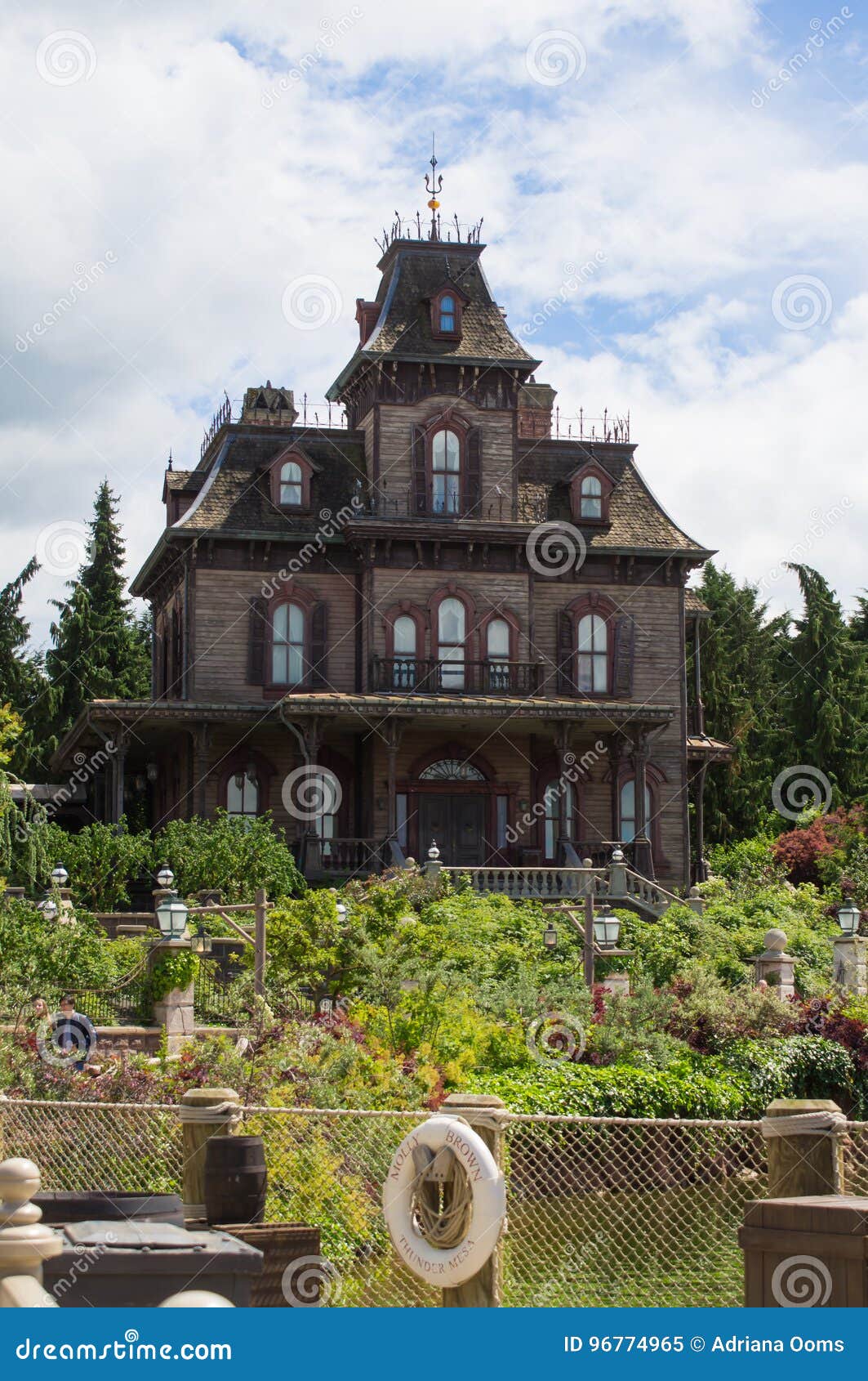 Phantom Manor editorial image. Image of disney, mesa - 96774965