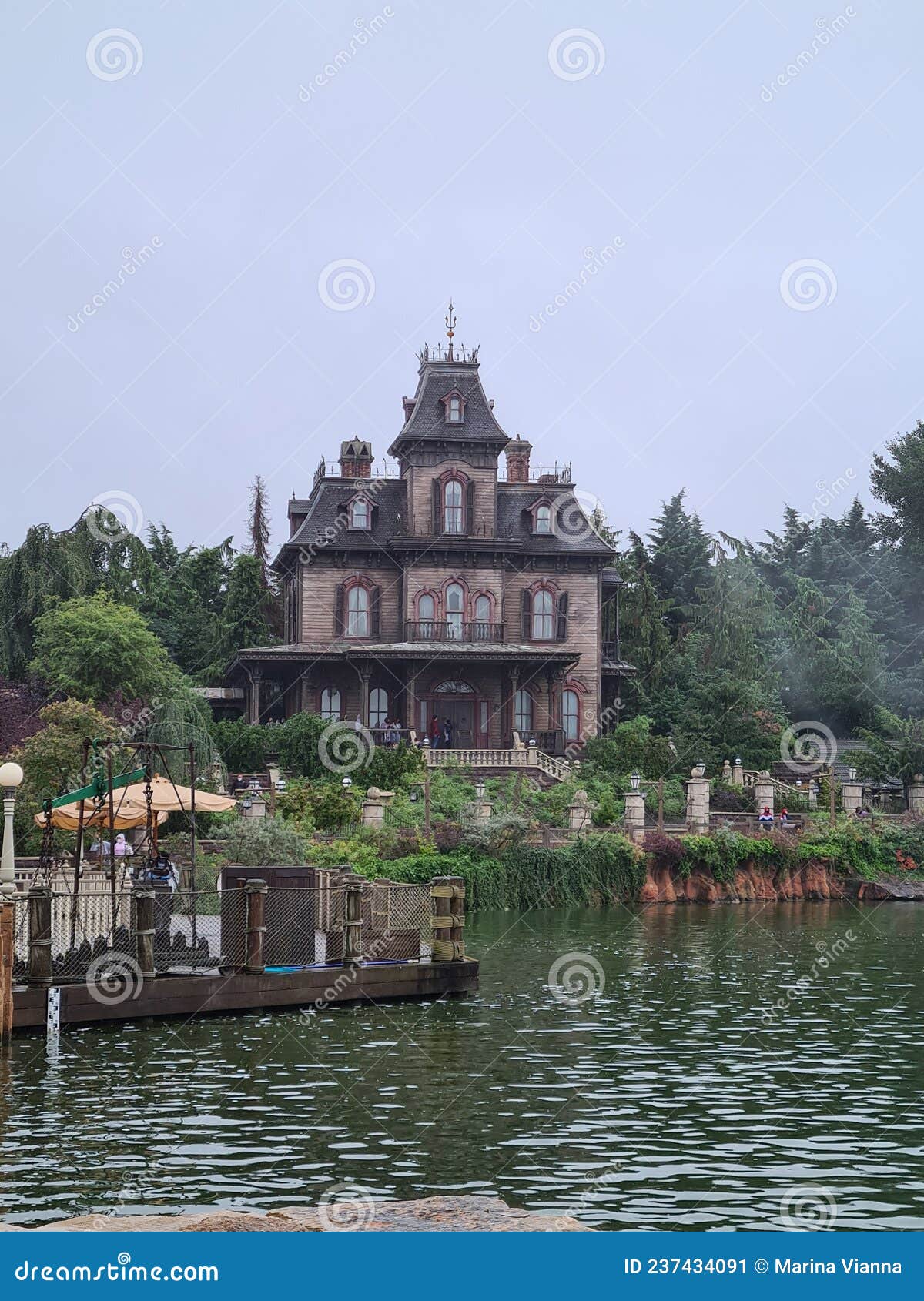 Phantom Manor in Disneyland Park - DisneyLand Paris Editorial Photo ...