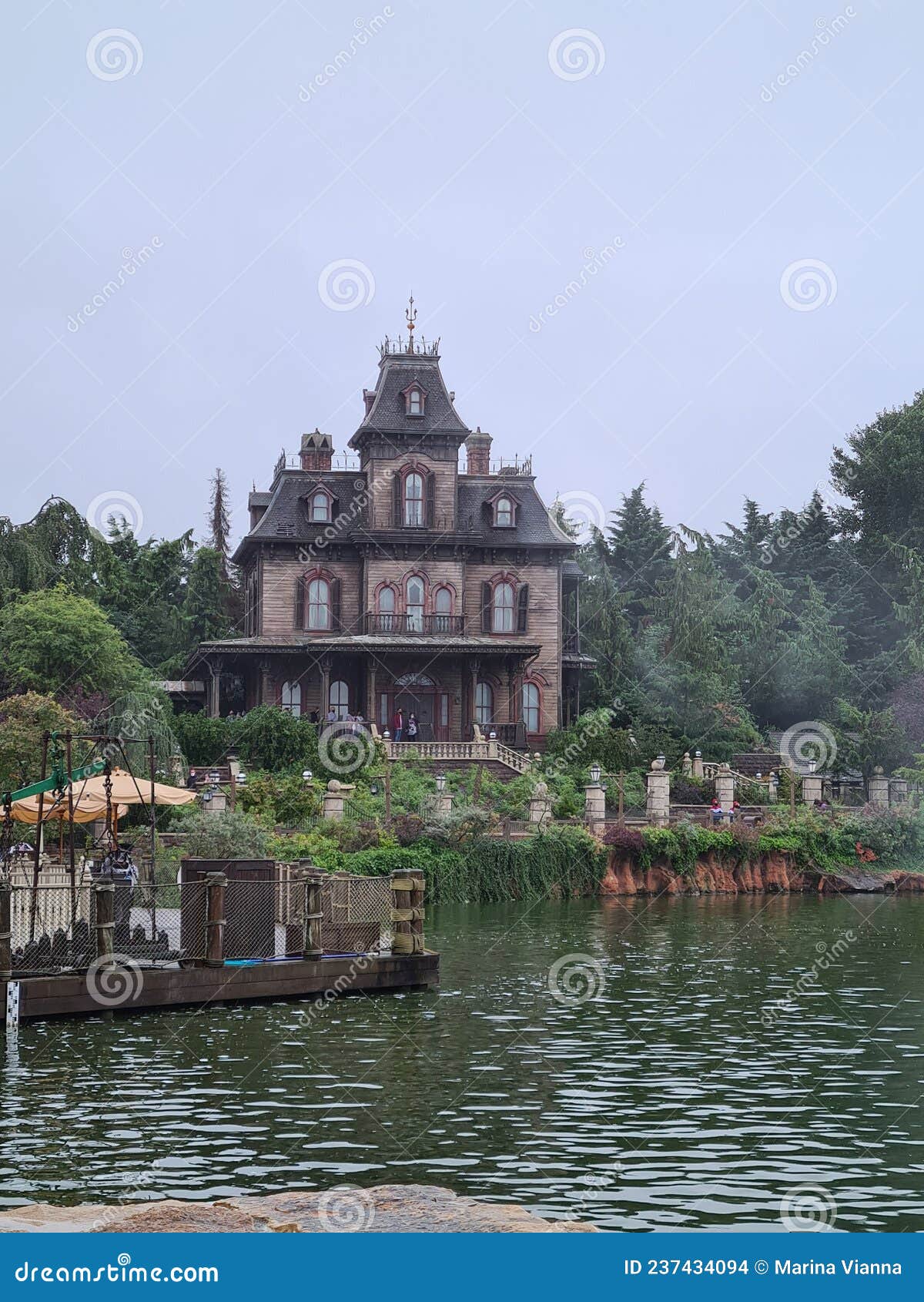 Phantom Manor in Disneyland Park - DisneyLand Paris Editorial Stock ...