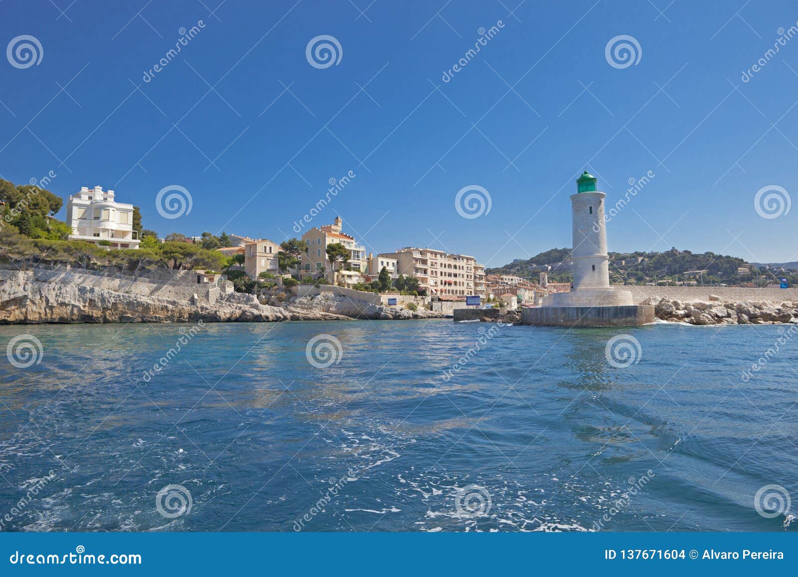 Phare de cassis - France photo stock. Image du célèbre - 137671604