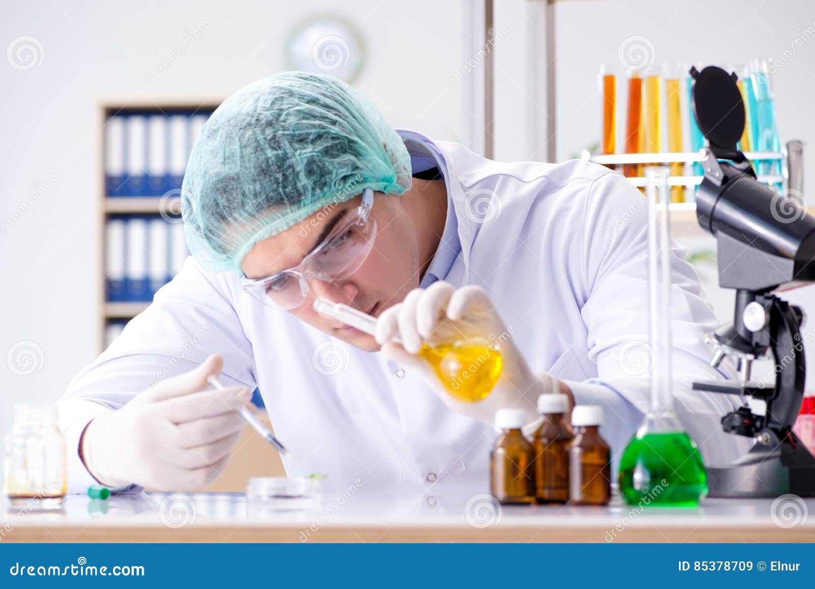 The Pharmaceutical Industry Concept with Scientist in the Lab Stock ...