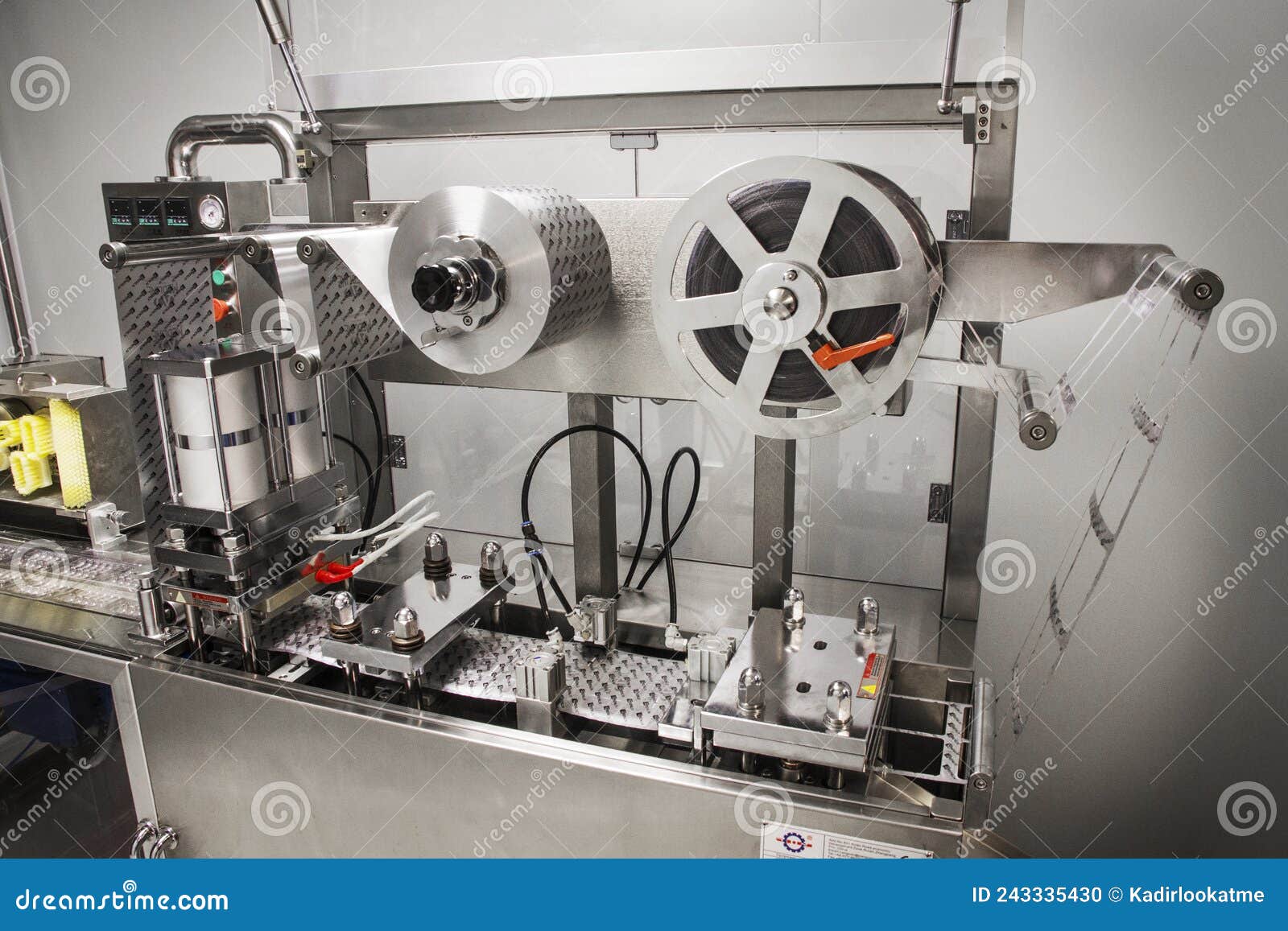 Pharmaceutical Inspection Machine Stock Photo - Image of pharmaceutical ...
