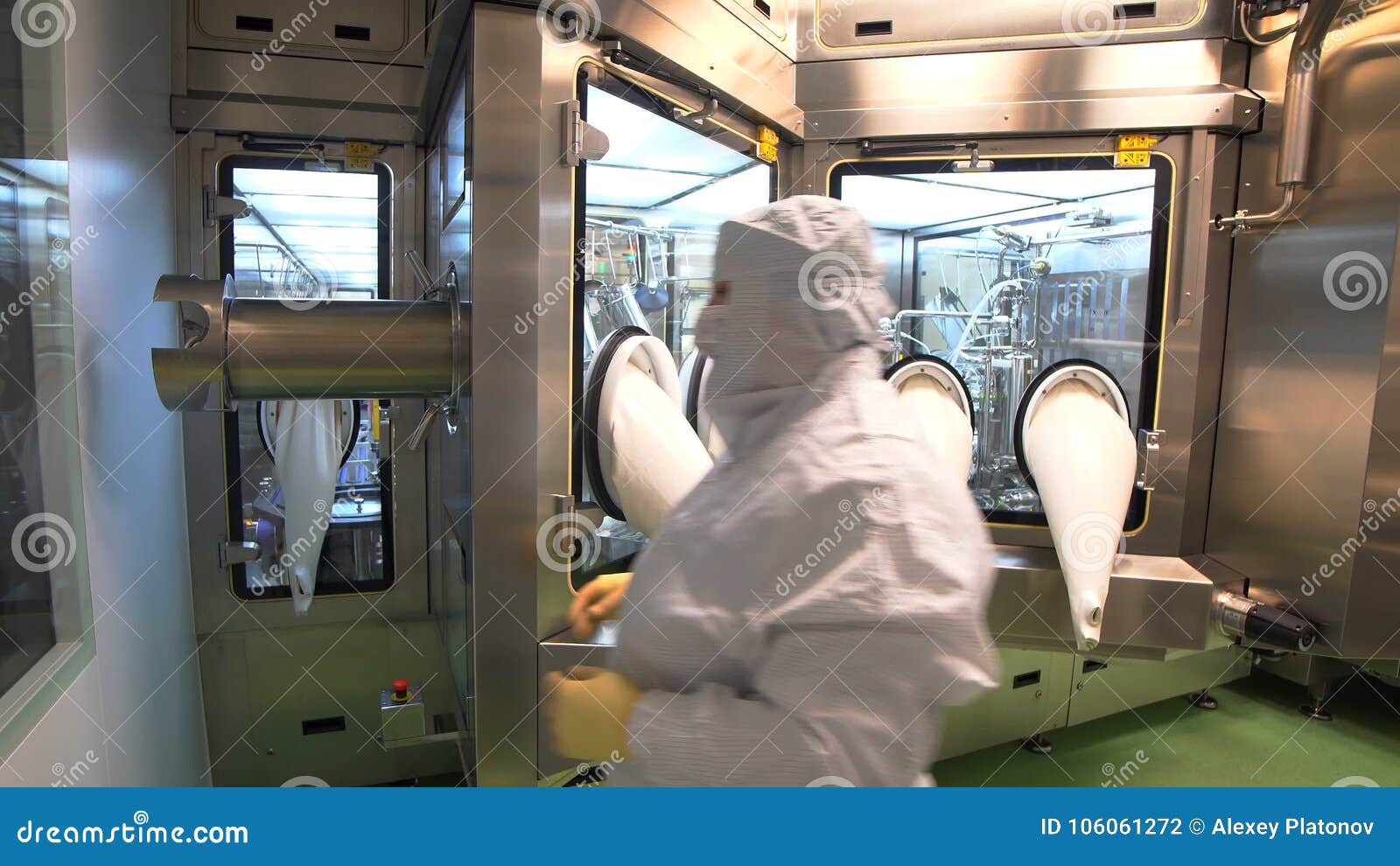 Pharmaceutical Machine Operators at Work. Pharmaceutical Industry ...