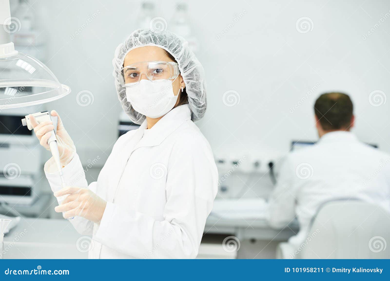 Scientific Researcher Making Experiment at Pharmacy Laboratory Stock ...