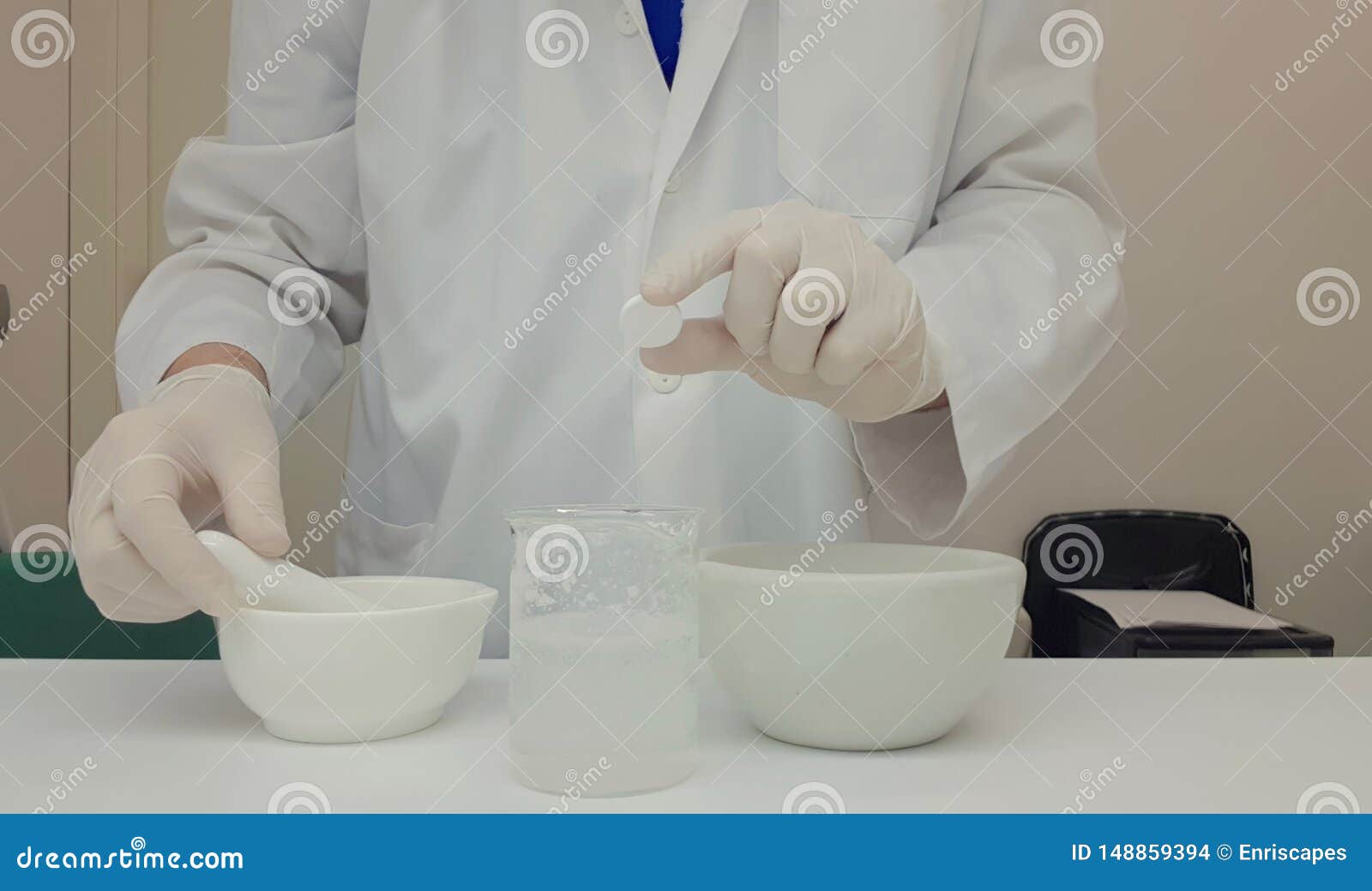 Pharmacist Performing a Quality Control of Effervescent Tablets Stock ...