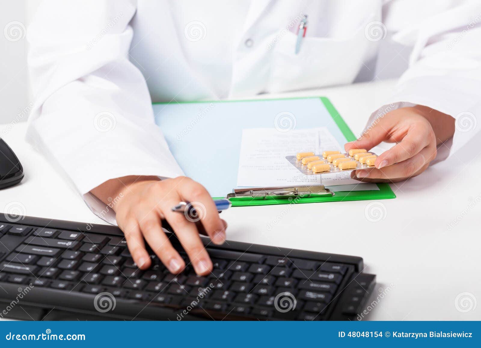 Pharmacist S Hands Realizing Prescription Stock Photo - Image of cure ...
