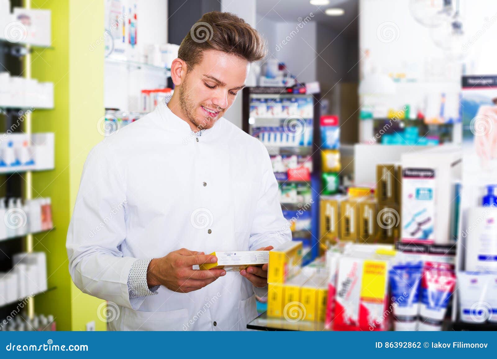 Pharmacist Working in Pharmaceutical Shop Stock Photo - Image of ...