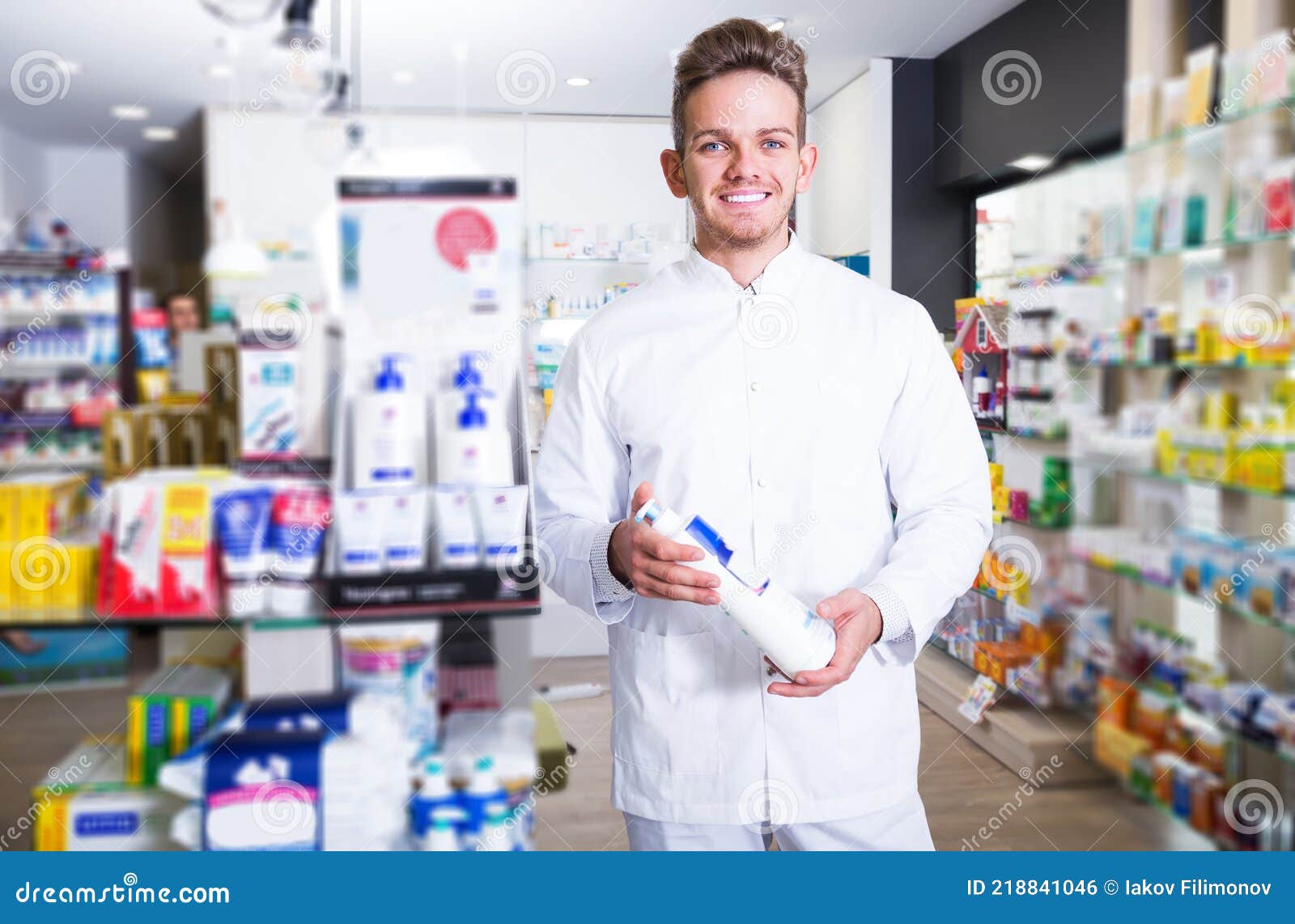 Pharmacist Working in Pharmaceutical Shop Stock Photo - Image of ...