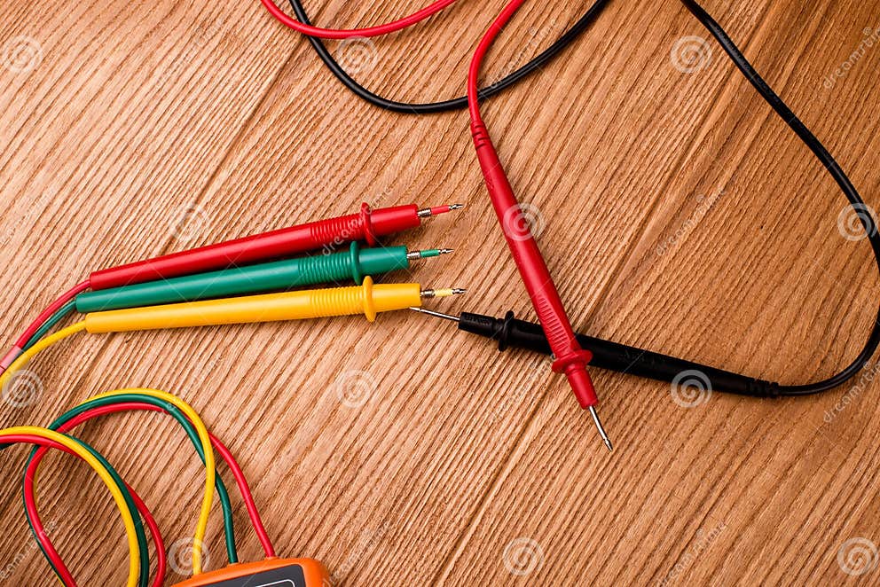 Large Plan Phase Indicator. Measuring the Correct Phasing of Three ...