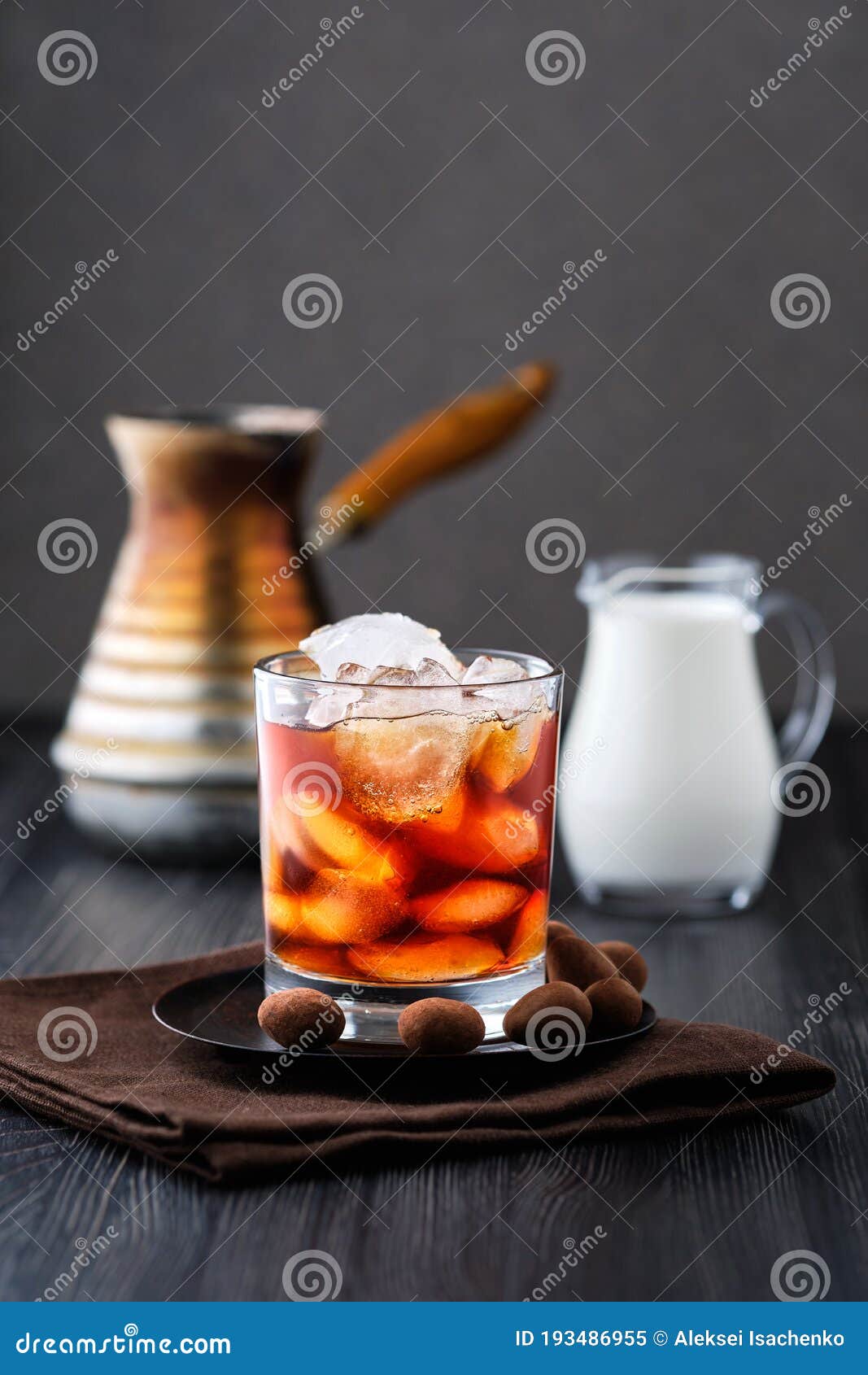 Phase of Making Iced Coffee Stock Image - Image of drink, cool: 193486955