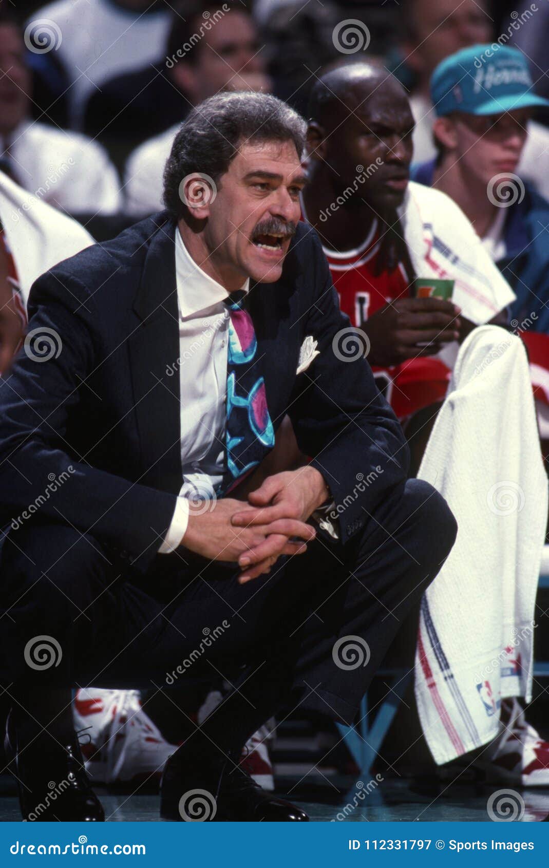 Phil Jackson Chicago Bulls fotografía editorial. Imagen de observar ...