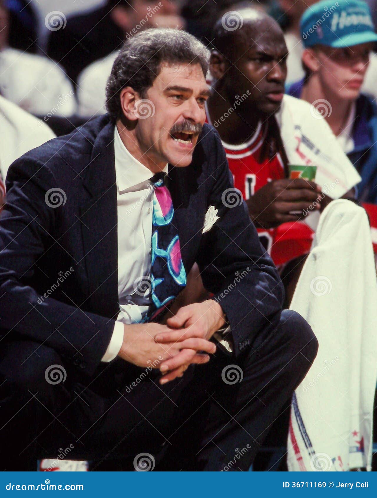 Phil Jackson Y Michael Jordan Imagen de archivo editorial - Imagen de ...