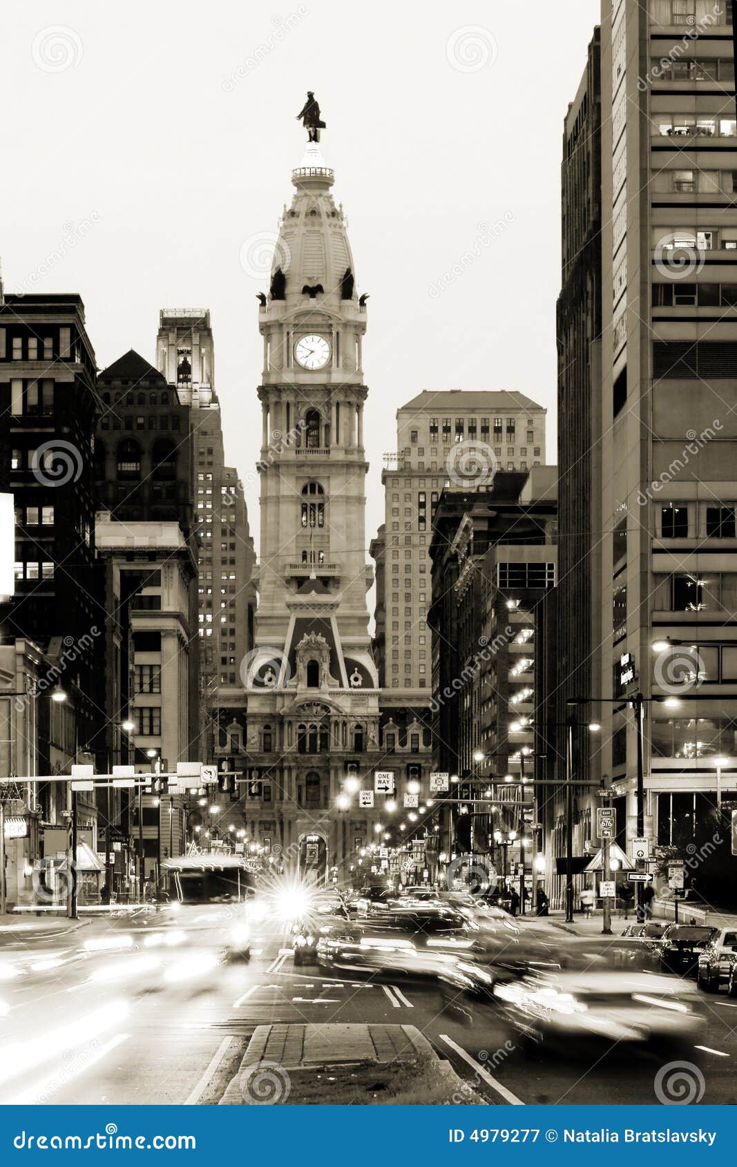 Philadelphia City Hall stock image. Image of philly, night - 4979277