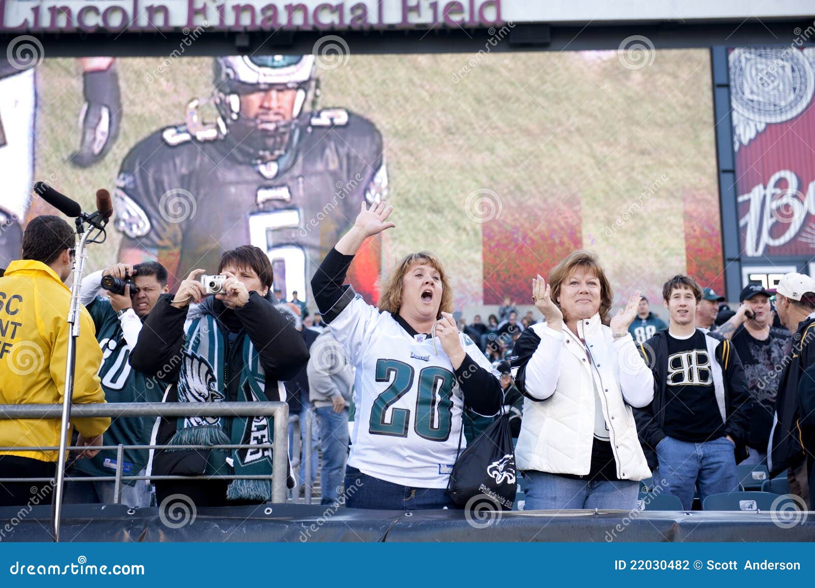 Philadelphia Eagles Fans editorial photography. Image of financial ...