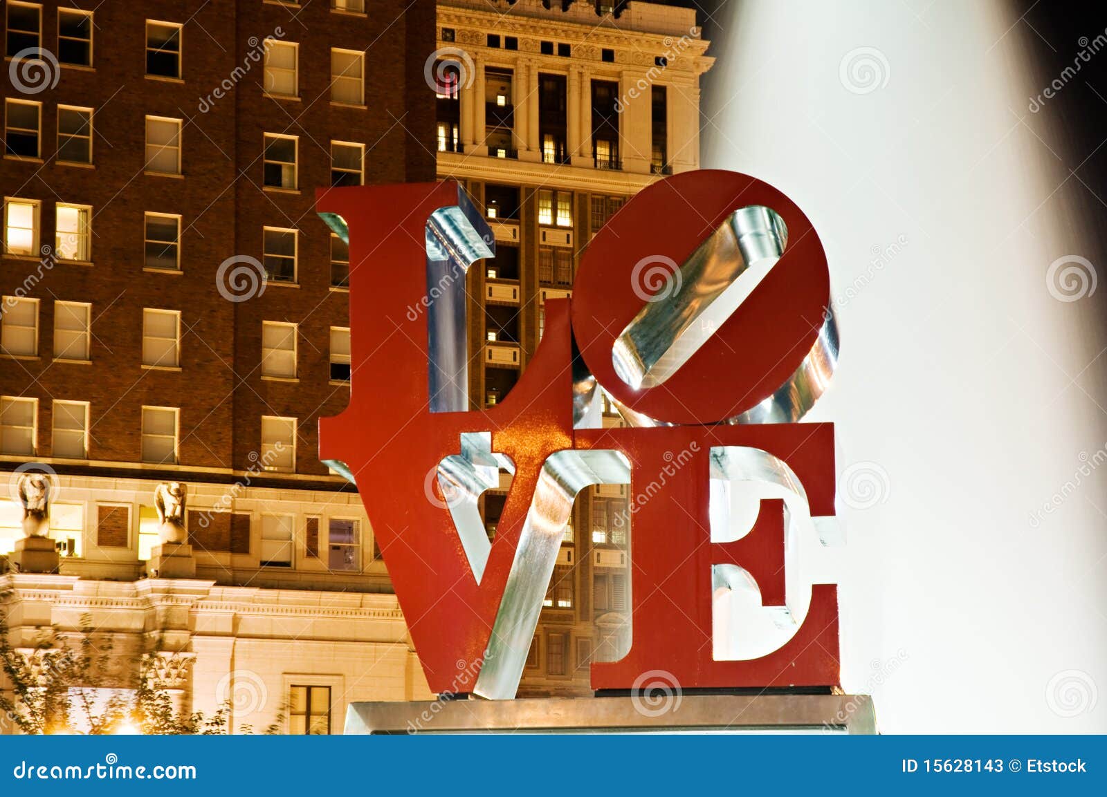 Philadelphia Love Park at Night Editorial Stock Photo - Image of scene ...
