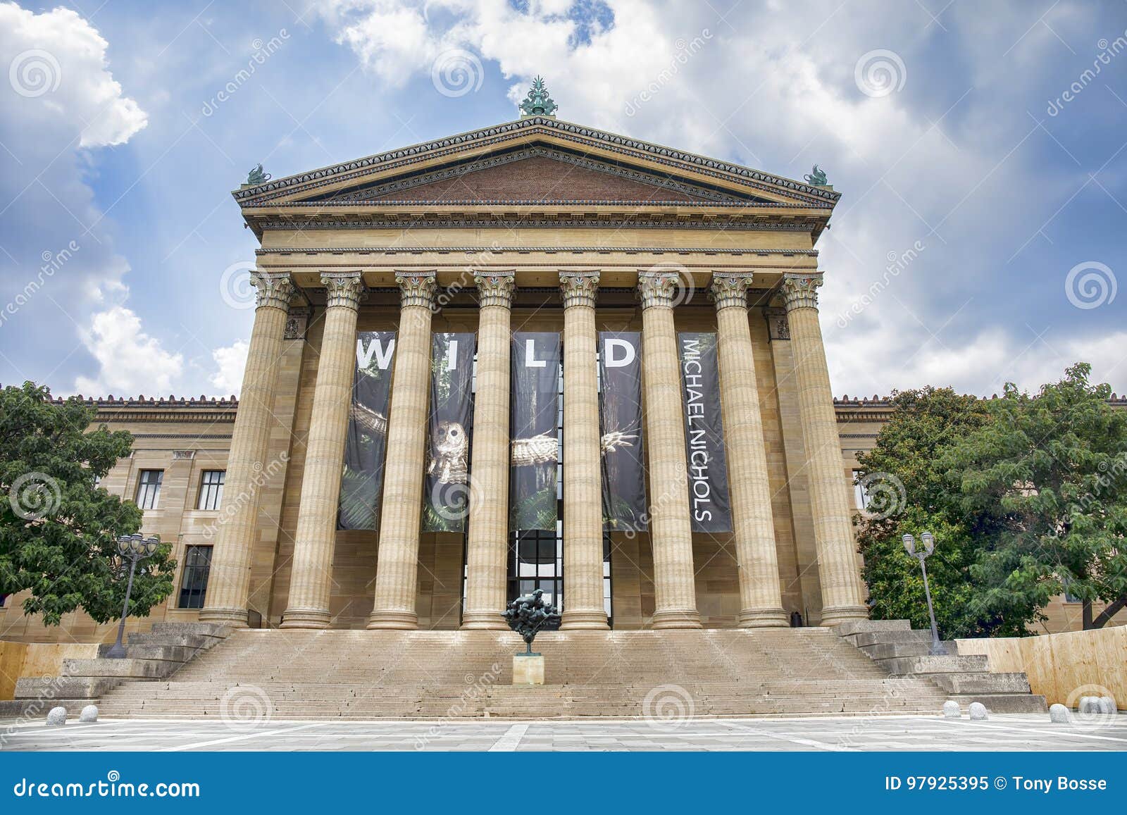 Philadelphia Museum Of Art With Plaza And Fountain In Greek Revival ... Philadelphia Museum Of Art With Plaza And Fountain In Greek Revival ...