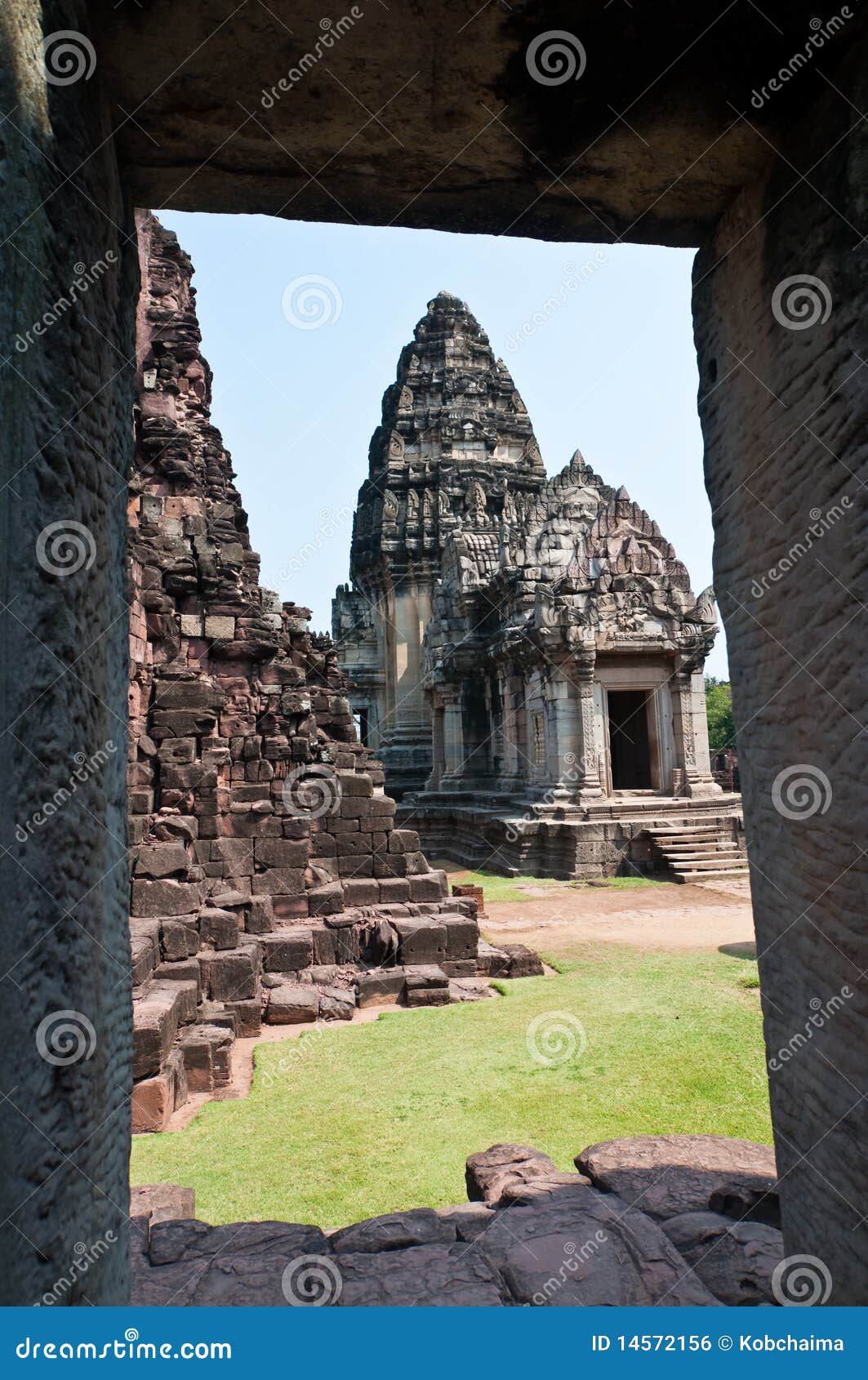 Phimai Historical Park,Phimai Built According To The Traditional Art Of ...