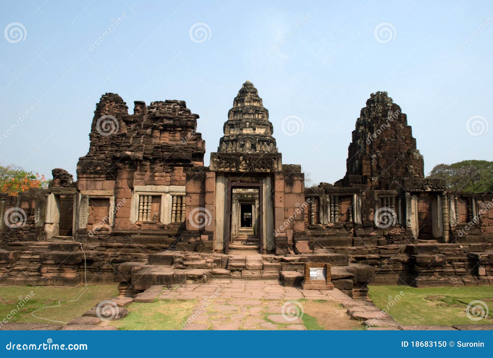 Phimai Historical Park,Phimai Built According To The Traditional Art Of ...