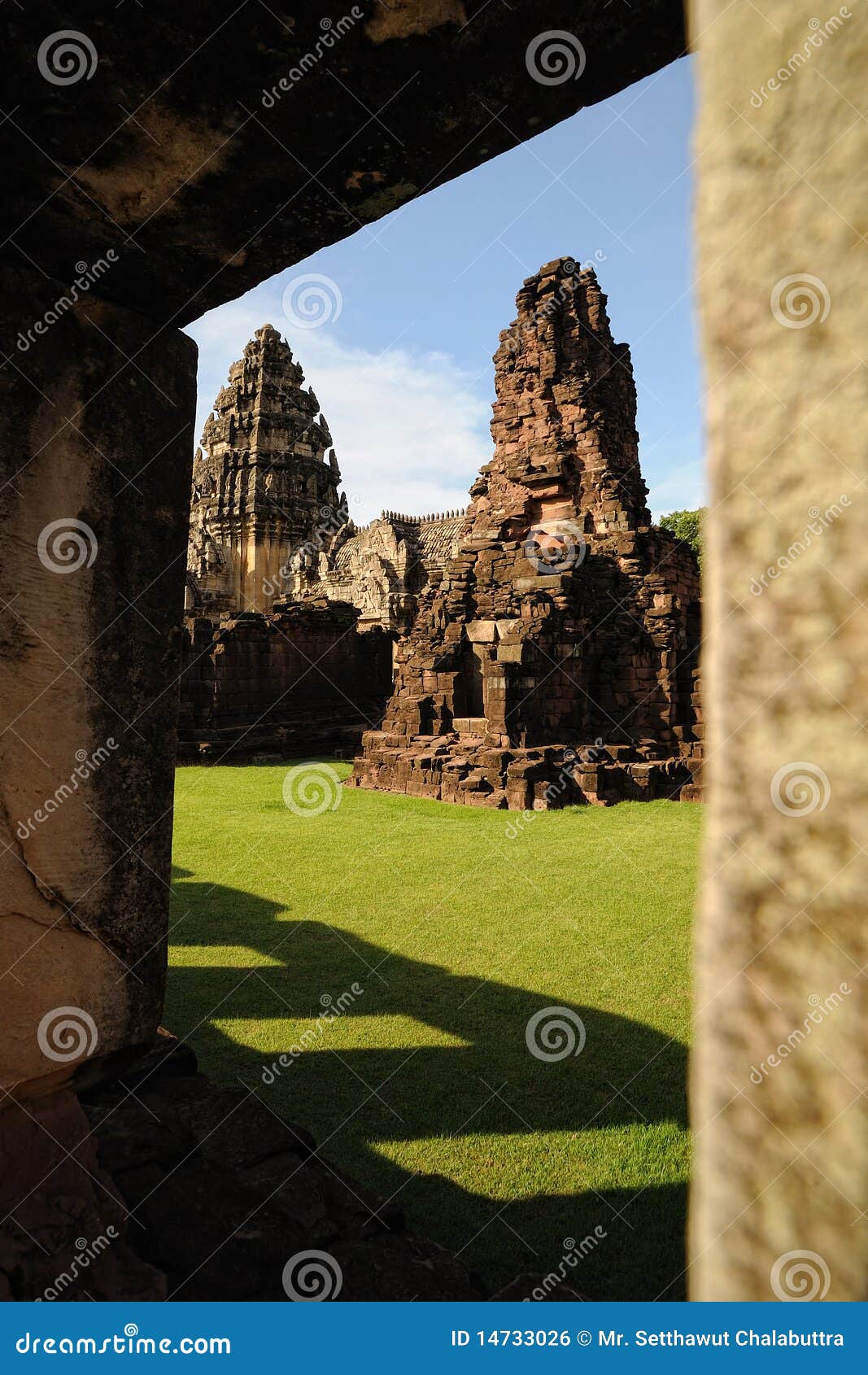 Phimai Temple Historical Park Stock Photo - Image of temple, park: 14733026