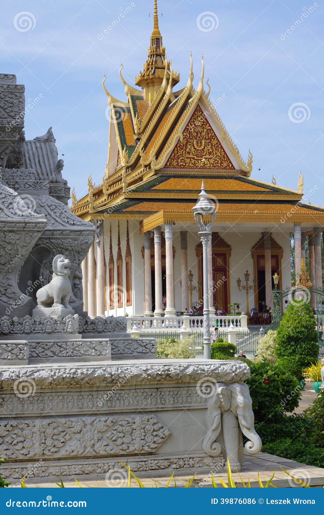 Silver, Pagoda in Phnom Penh Stock Photo - Image of garden, asia: 39876086