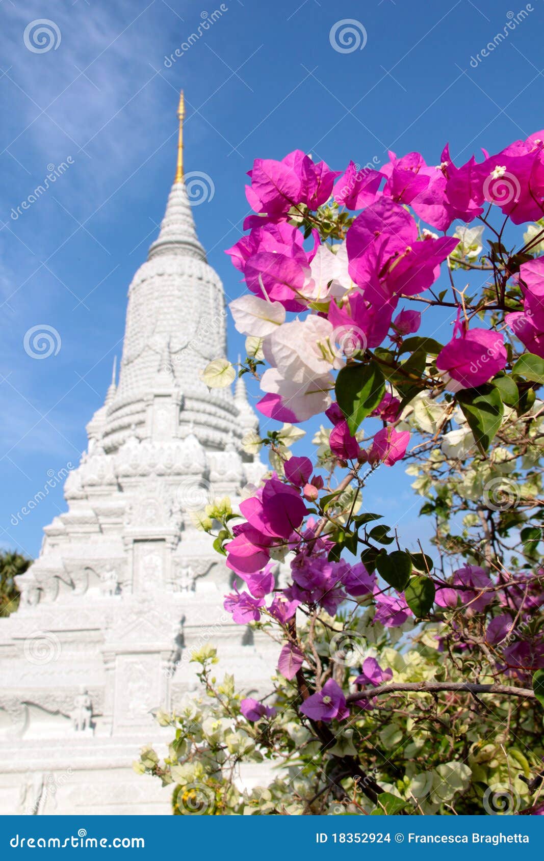 Phnom Penh - HM King Ang Doung Stupa Stock Photo - Image of king, royal ...
