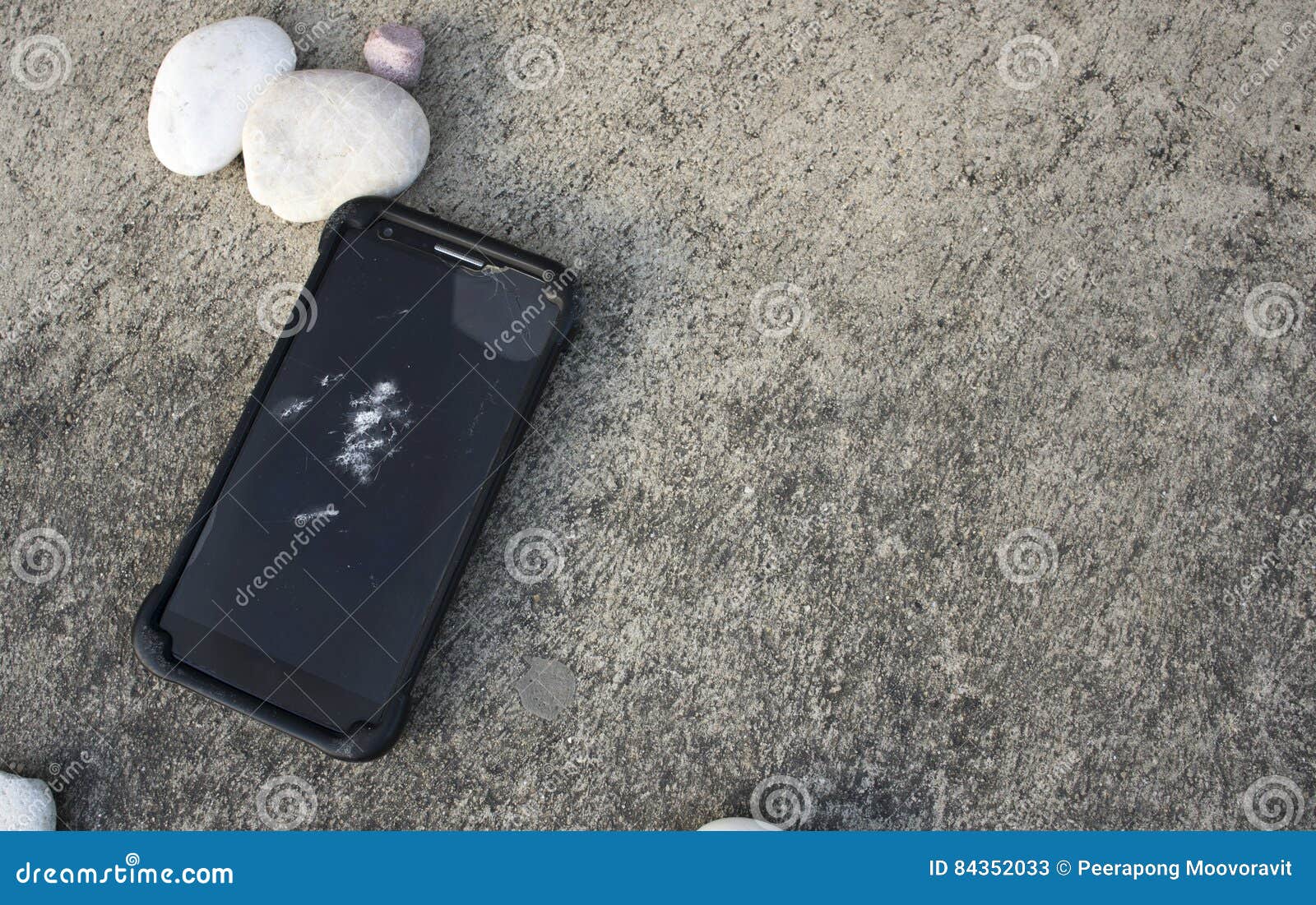 Phone Broken Damage Fall Accident Smashed Cracked Stock Image - Image ...