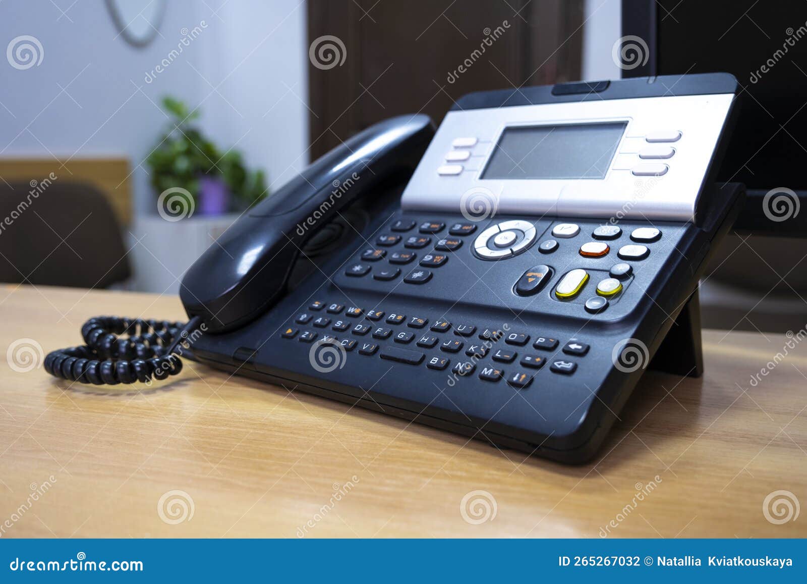 Phone Device on Office Table, Communication Technology Concept Stock ...
