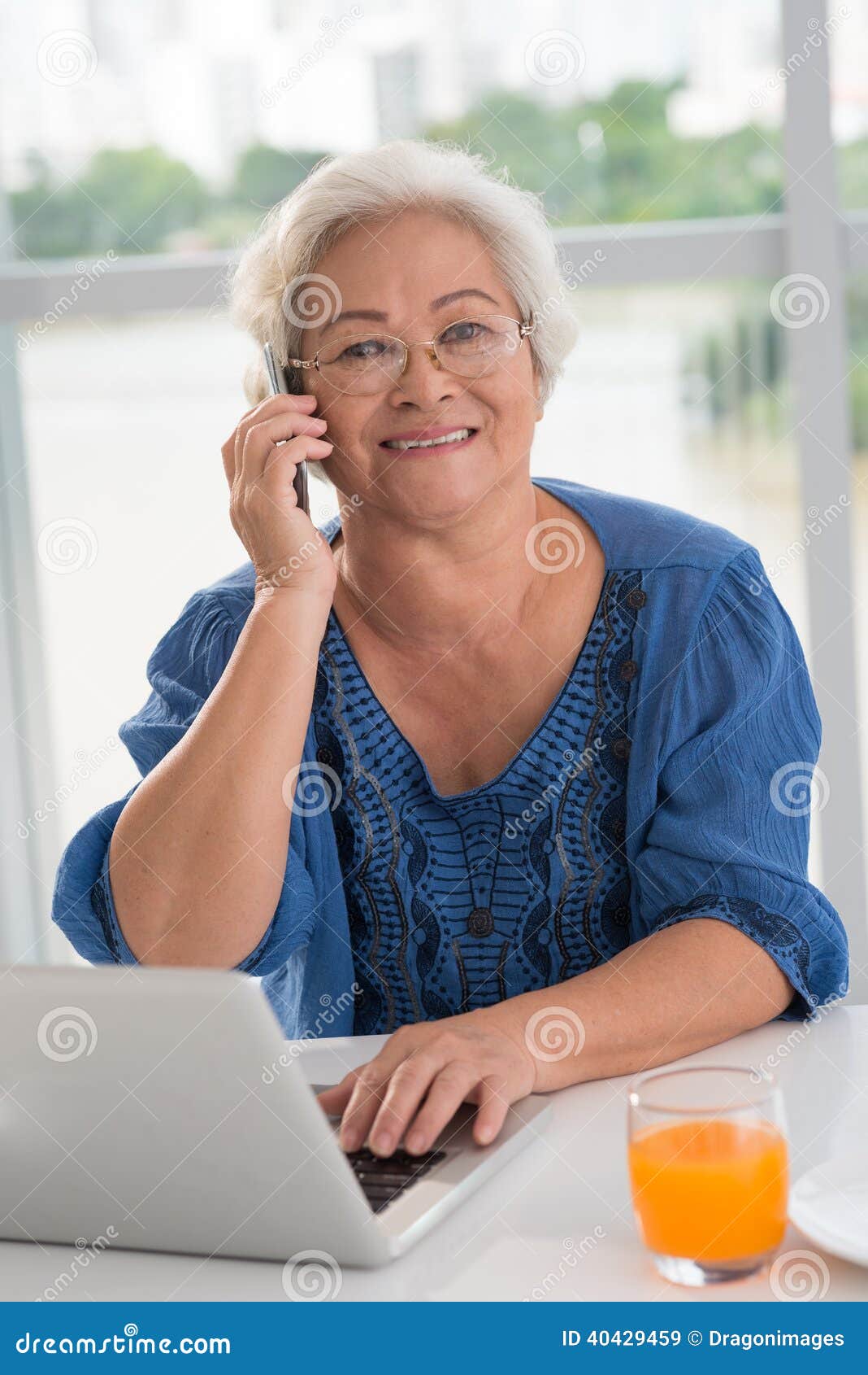 Vietnamese Speaking Online Photos - Free & Royalty-Free Stock Photos ...