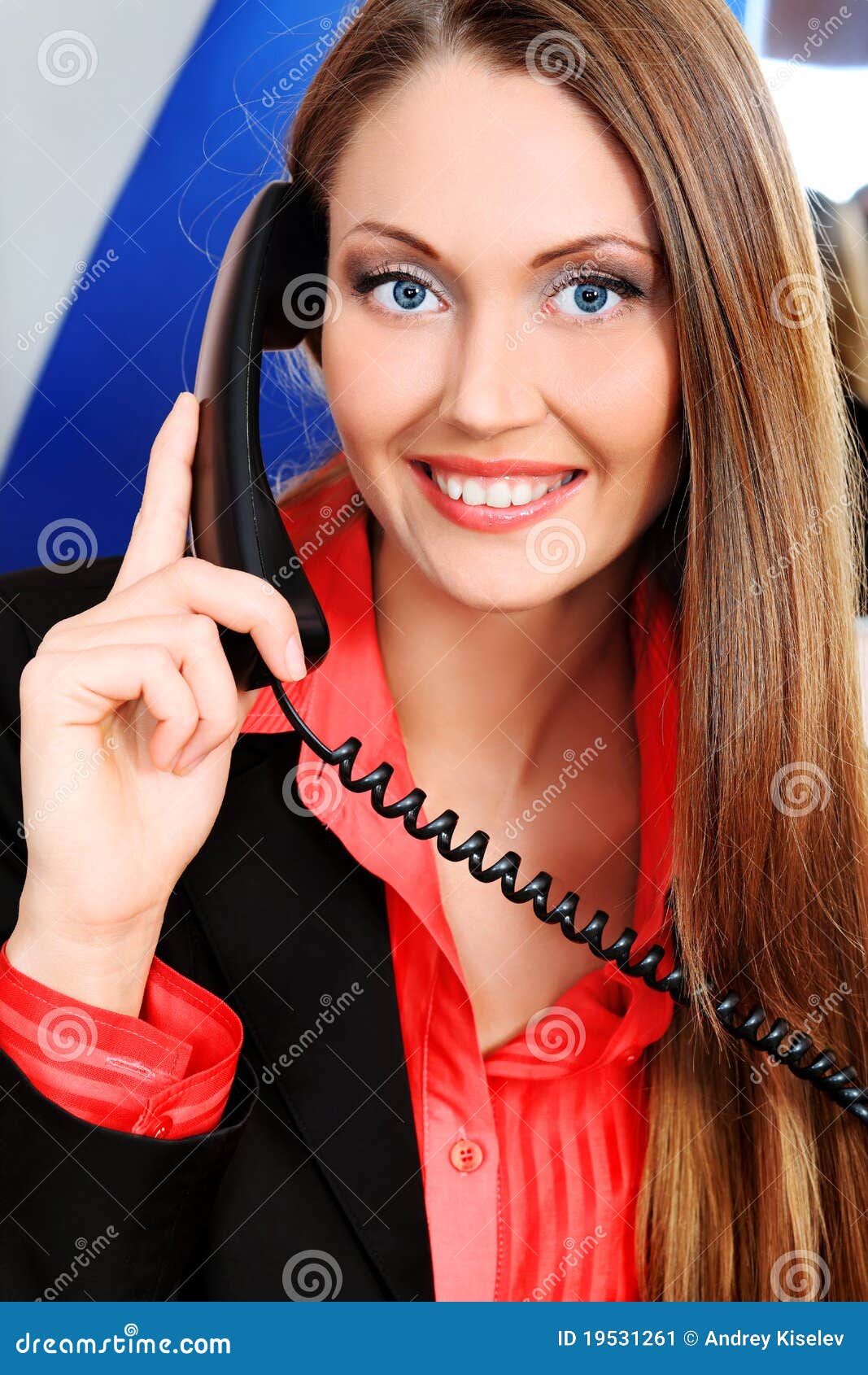 Phoning Picture. Image: 19531261