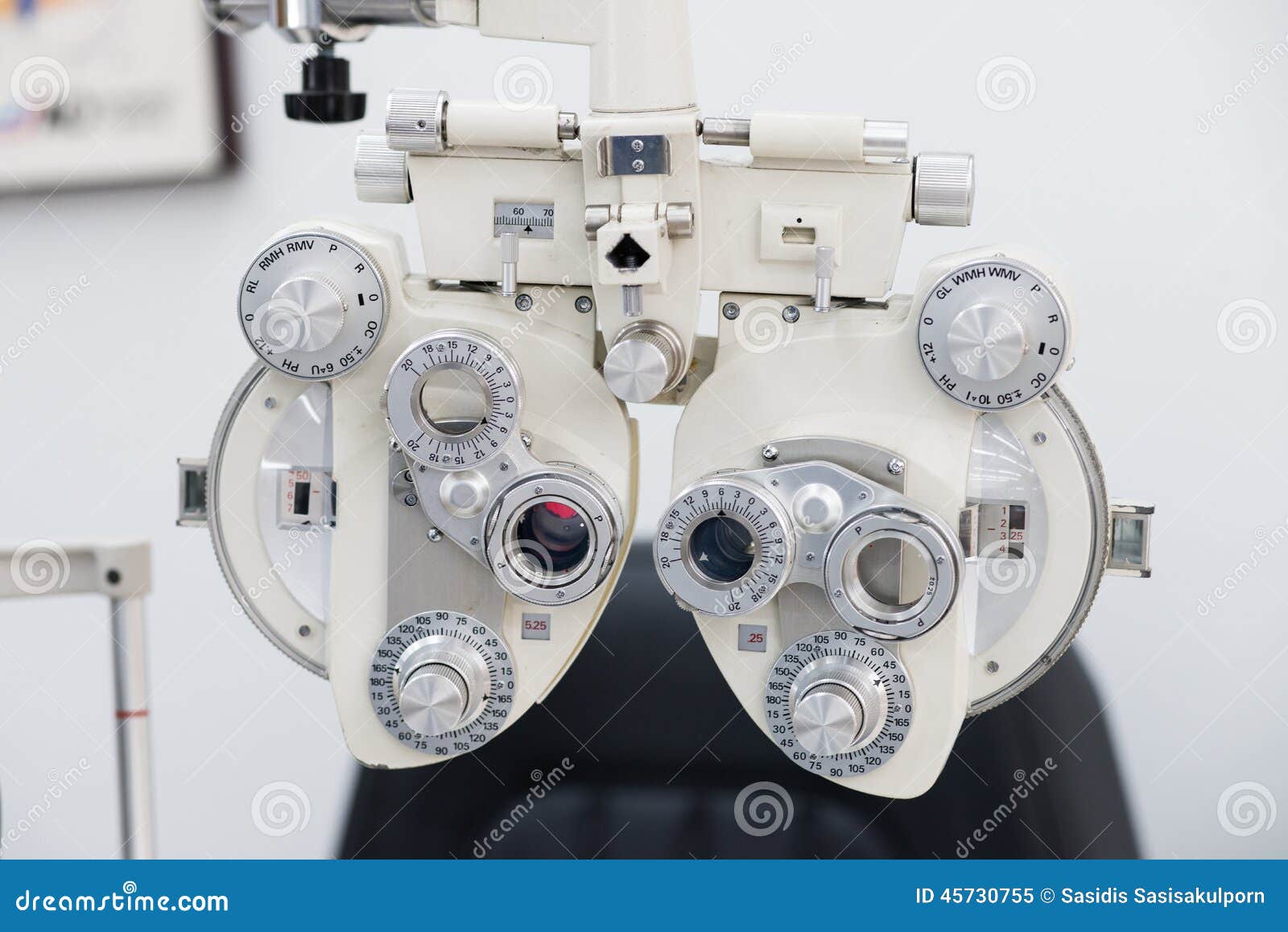 Old Optical Device Stock Photo | CartoonDealer.com #22835100
