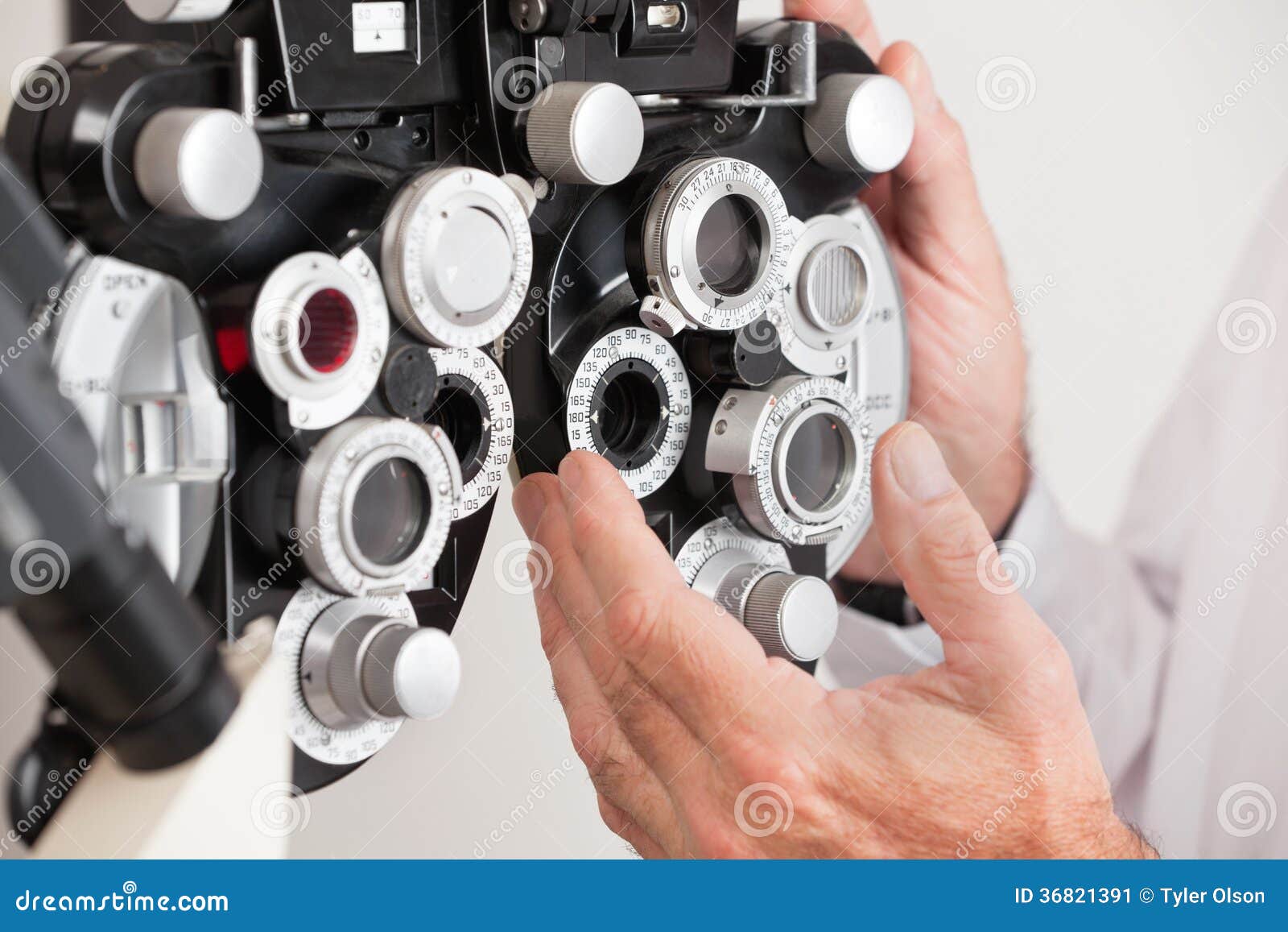Phoropter Voor Een Oogonderzoek Stock Afbeelding - Image of oculair ...