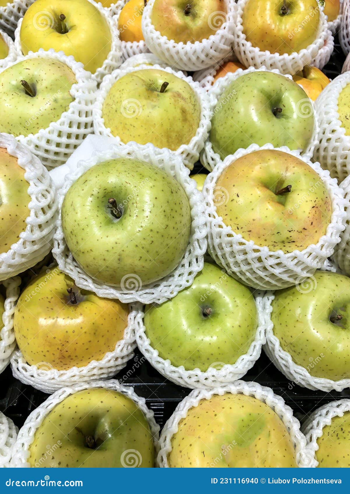 Photo Apple Fruit on the Counter of the Supermarket Stock Photo - Image ...