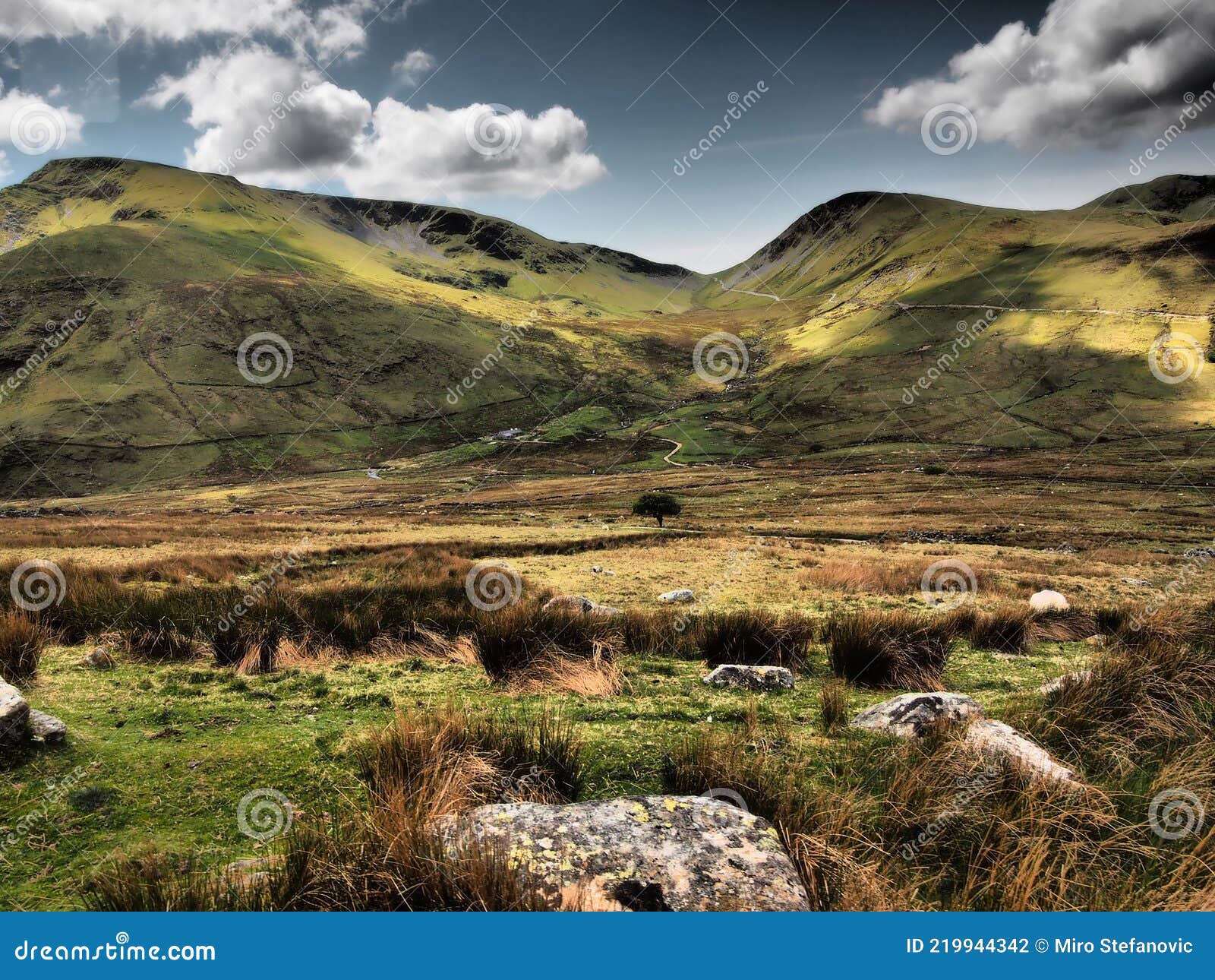 View from Mount Snowdon Wales Stock Photo - Image of complex, edge ...