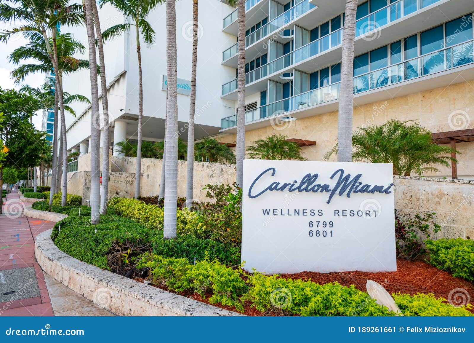 Photo Carillon Miami Beach FL Upscale Resort Editorial Photo - Image of ...