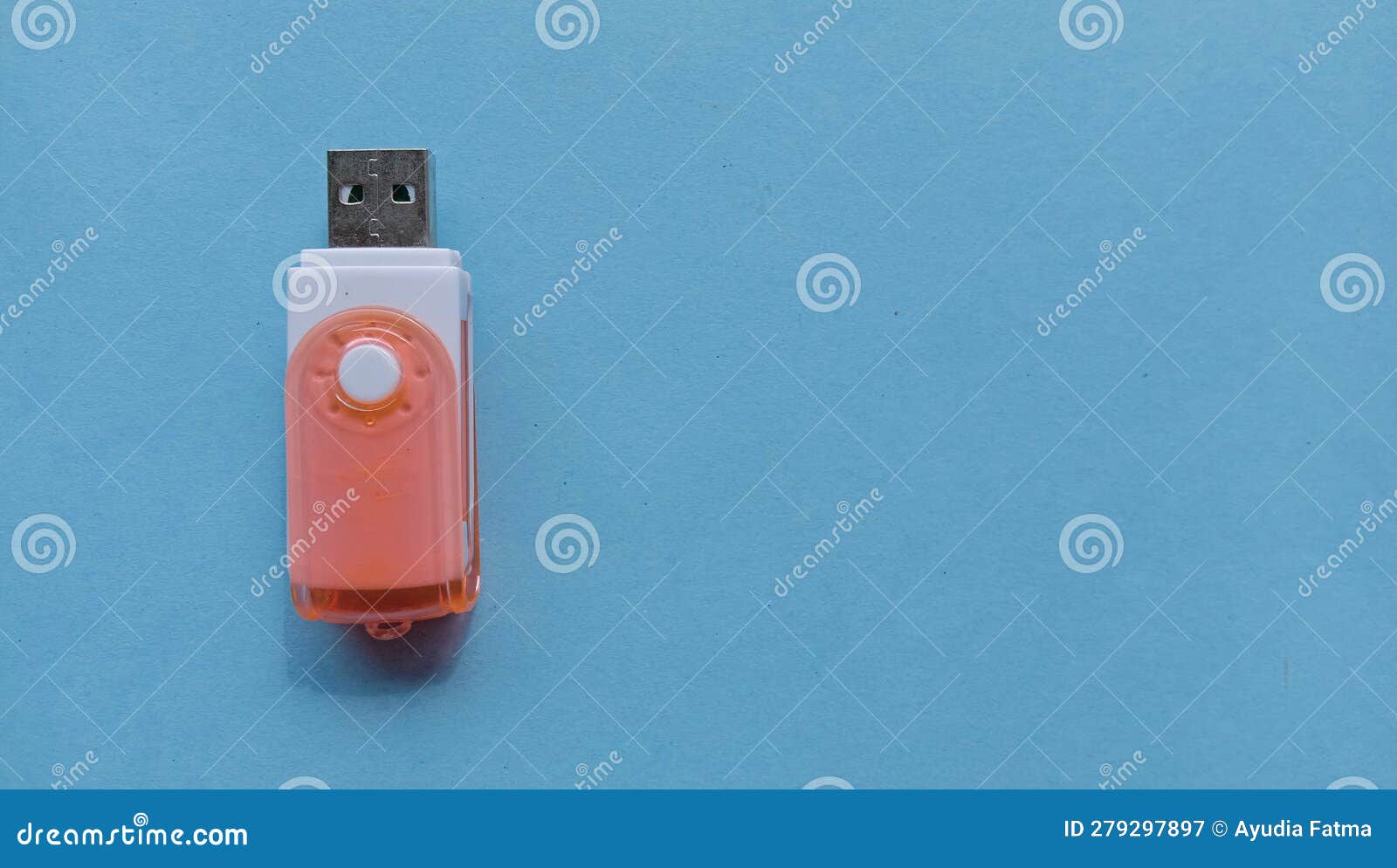 Photo of Flashdisk and Lid on Blue Background, Photo of Electronic ...