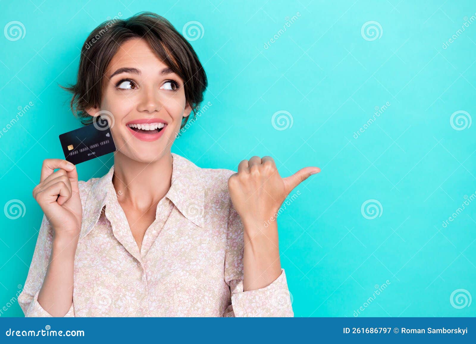 Photo Of Funky Bob Hairdo Millennial Lady Hold Card Index Promo Wear