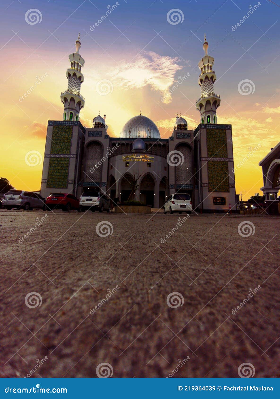 A Photo of the Iconic Mosque of the City of Samarinda Editorial Stock ...