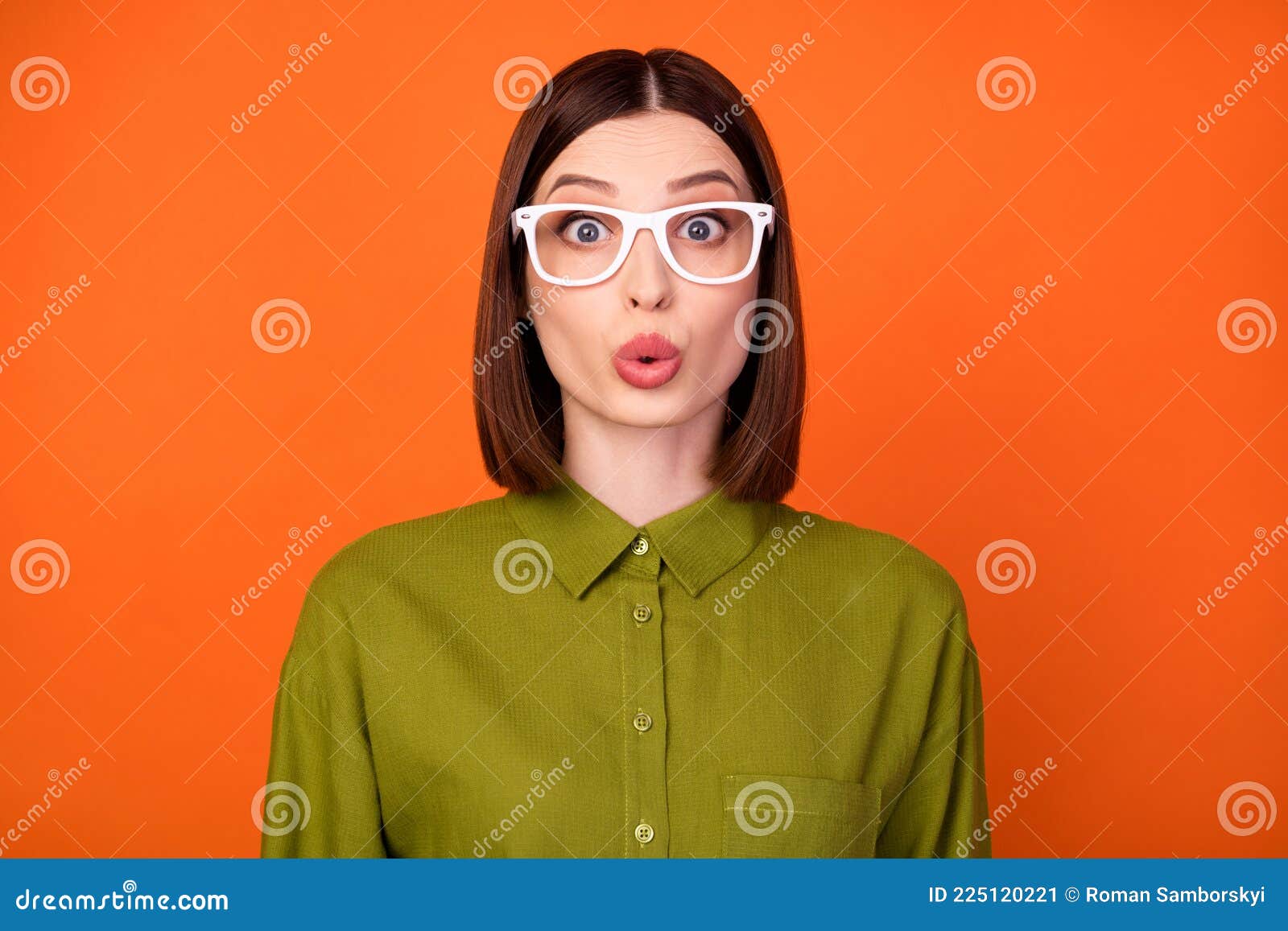 Photo Of Impressed Brunette Hairdo Millennial Lady Wear Eyewear Khaki