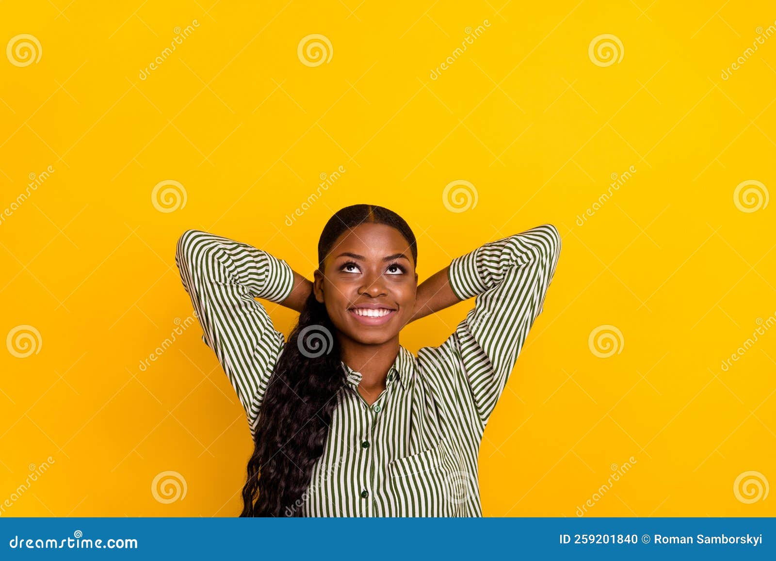 Photo Of Impressed Millennial Brunette Lady Palms Head Look Up Wear