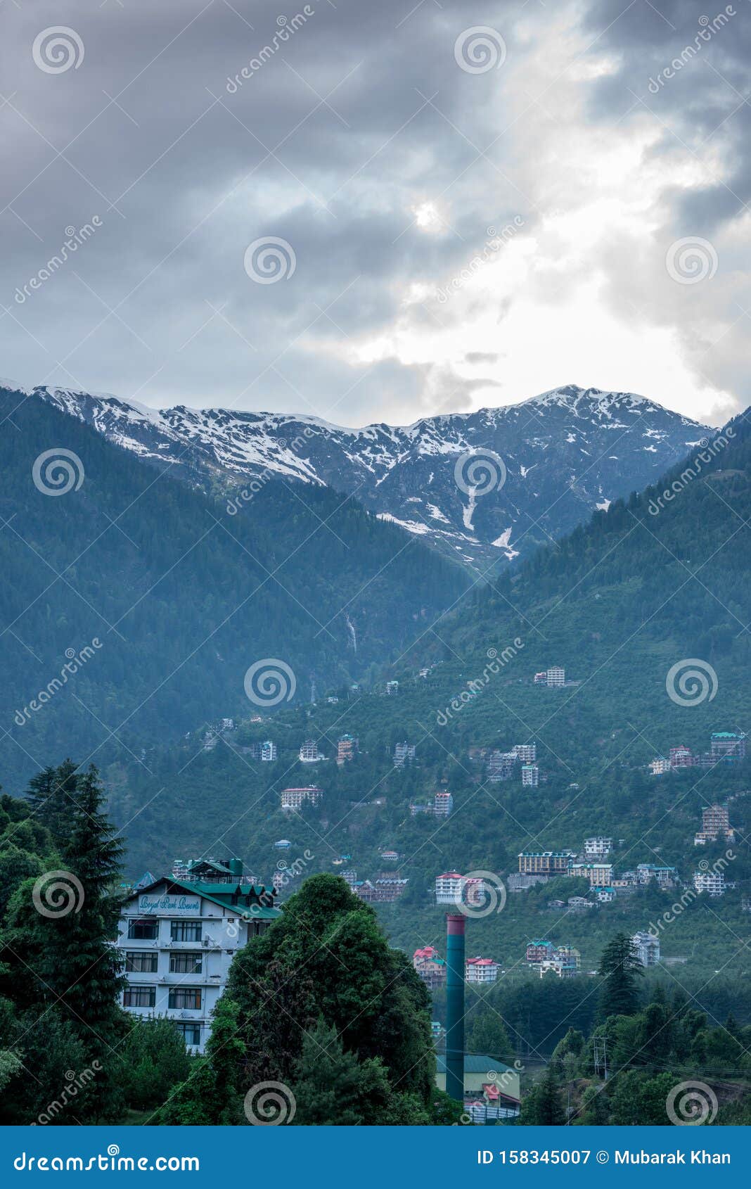 Photo of Manali City in Himachal Stock Image - Image of path, asphalt ...
