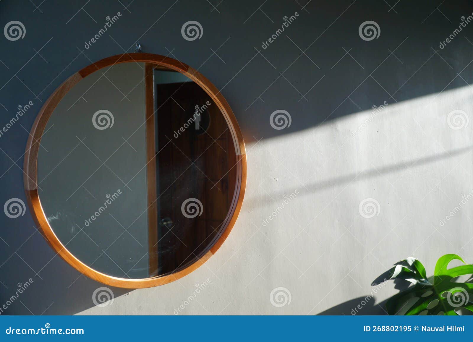 Circle Mirror To Reflection Stock Image - Image of home, iron: 268802195