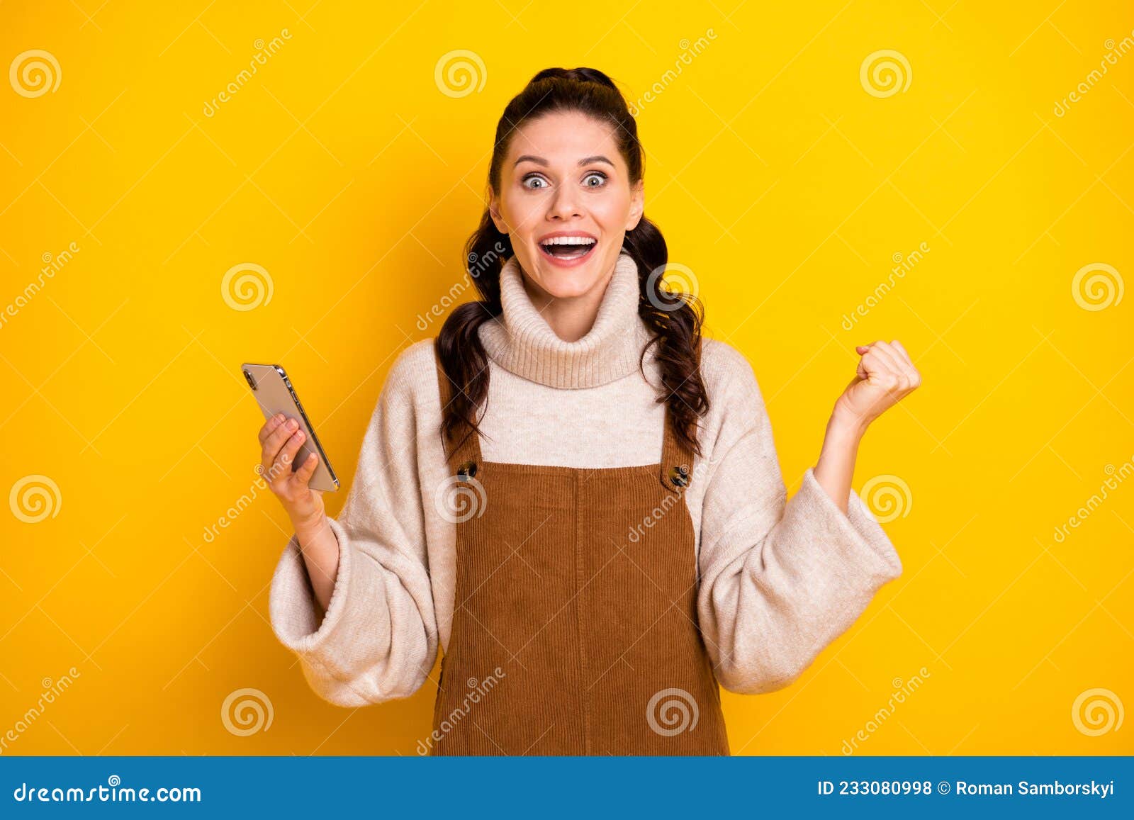 Photo Of Nice Brunette Hooray Curly Hairdo Lady Hold Telephone Wear