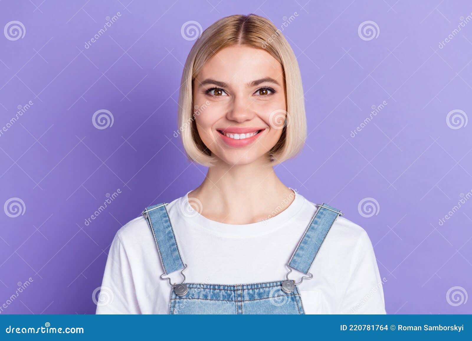 Photo Of Nice Optimistic Short Hairdo Blond Lady Wear White T Shirt