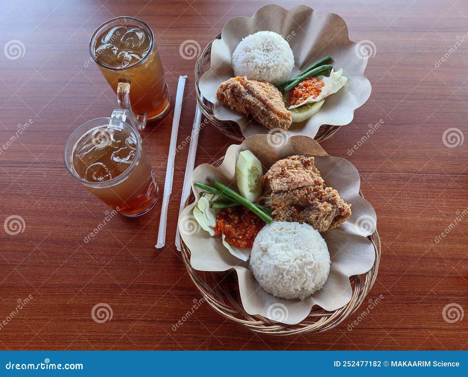 Photo of 2 Portions of Fried Chicken and Iced Tea Stock Photo - Image ...