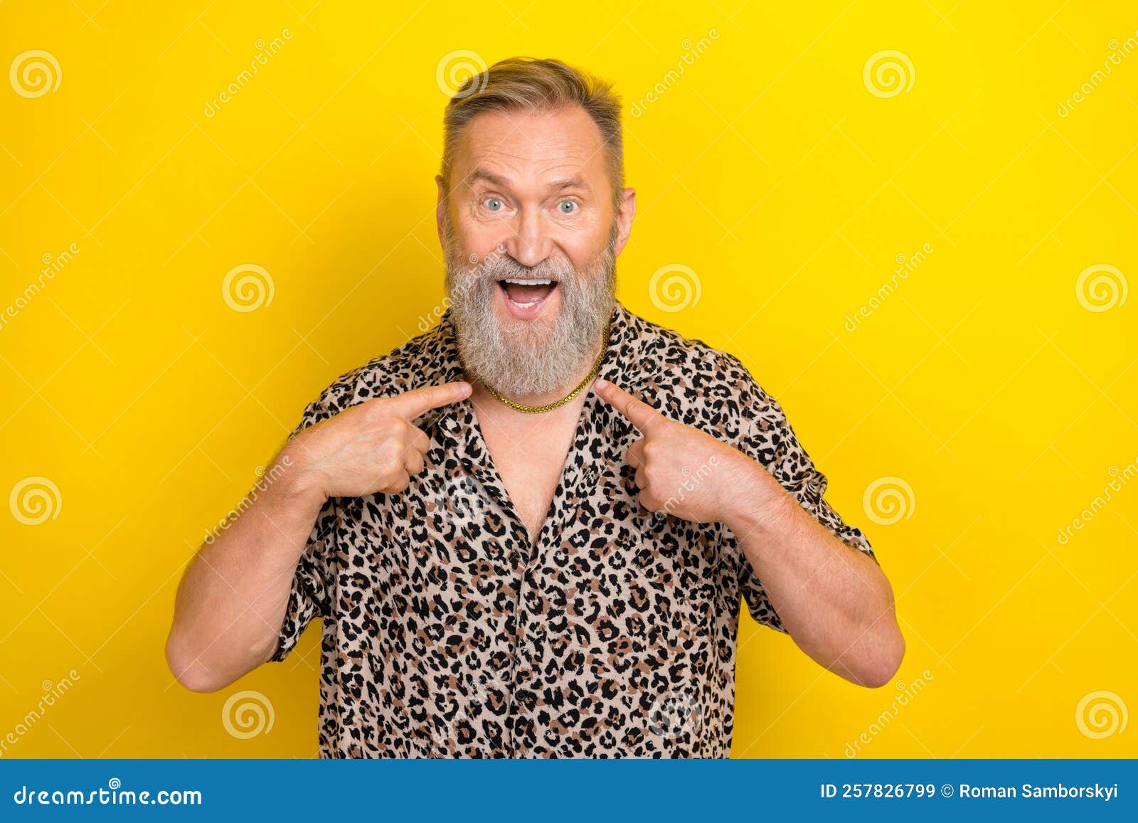 Photo Portrait Of Nice Grandpa Fingers Point Self Golden Expensive Chain Wear Trendy Leopard
