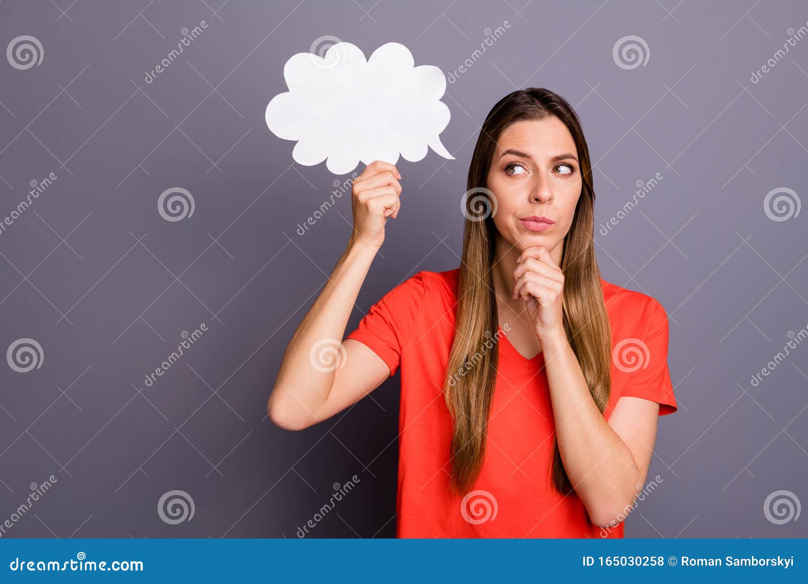 Photo of Pretty Lady Holding Paper Mind Cloud Can`t Find Words for ... Photo of Pretty Lady Holding Paper Mind Cloud Can`t Find Words for ...