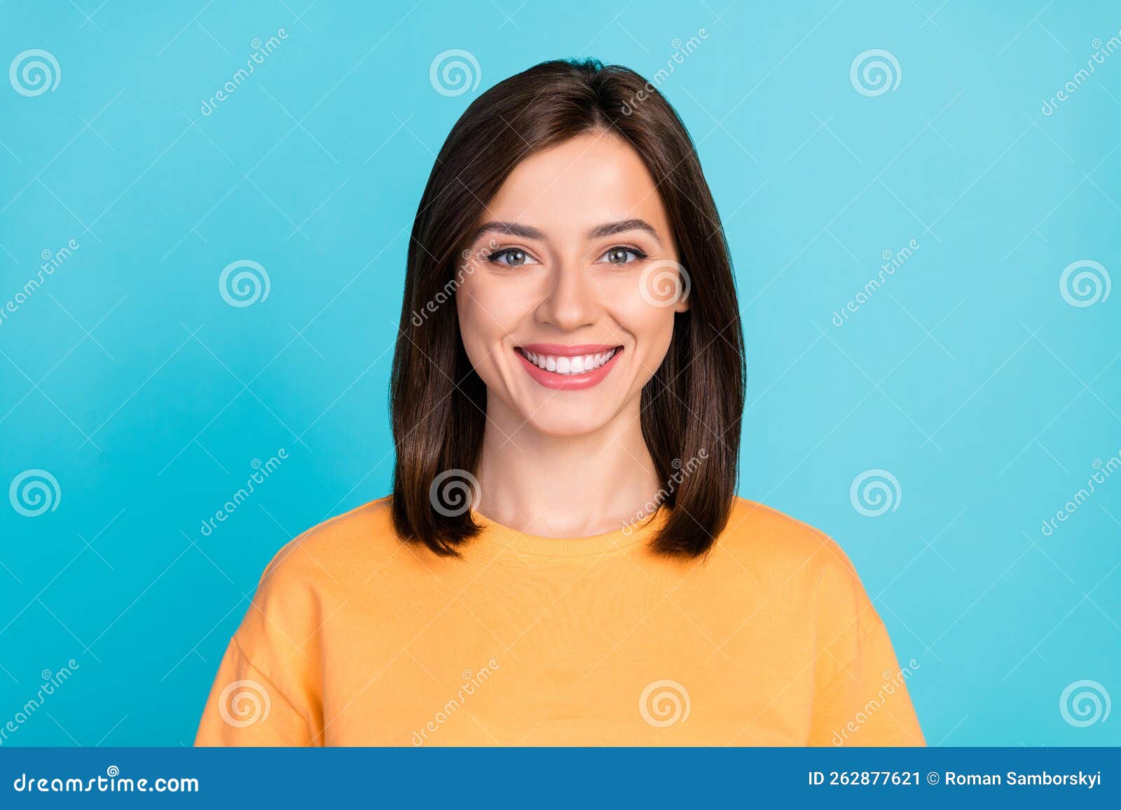 Photo Of Pretty Nice Gorgeous Girl With Straight Hairdo Wear Yellow T