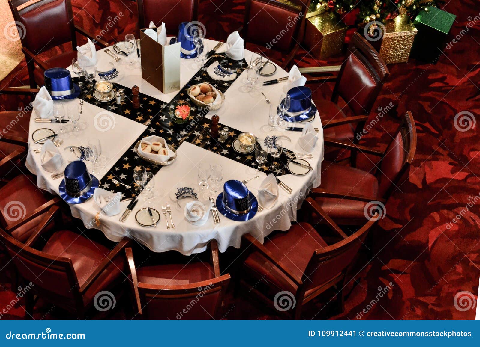 Photo Showing Round Dining Table Picture. Image: 109912441