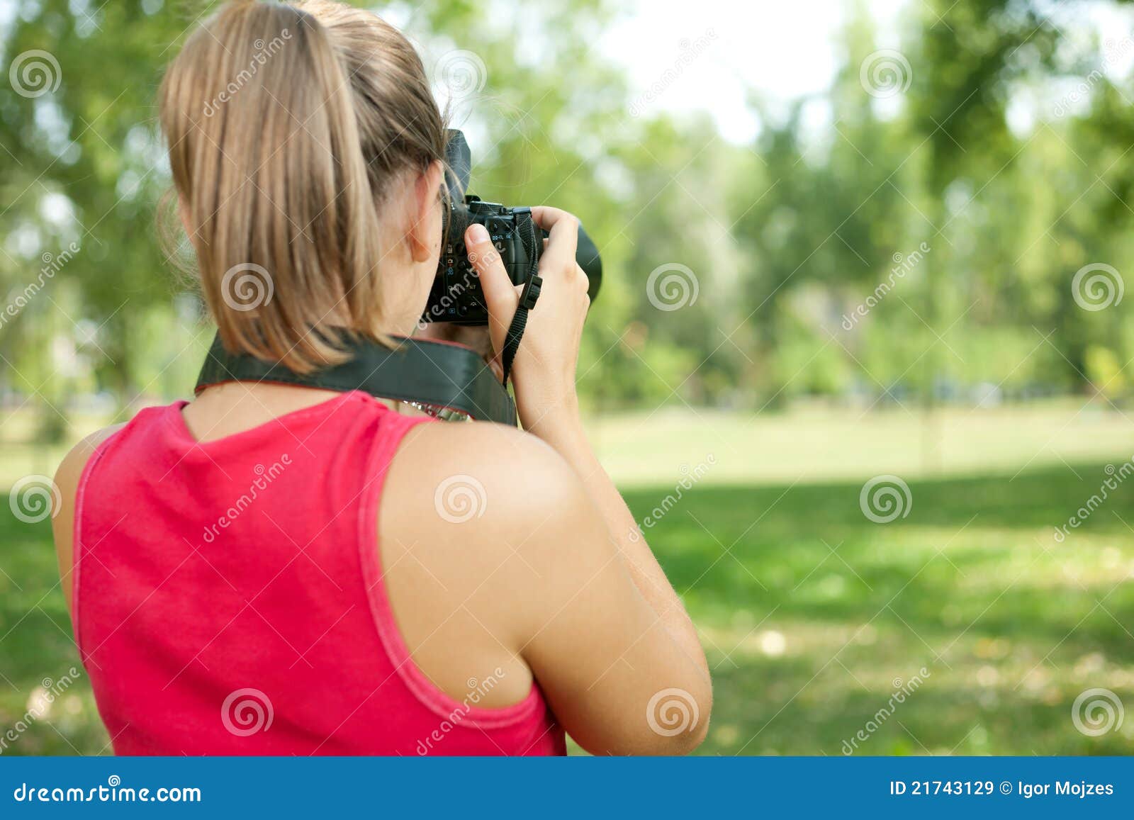 Photographer outdoor stock image. Image of nature, person - 21743129