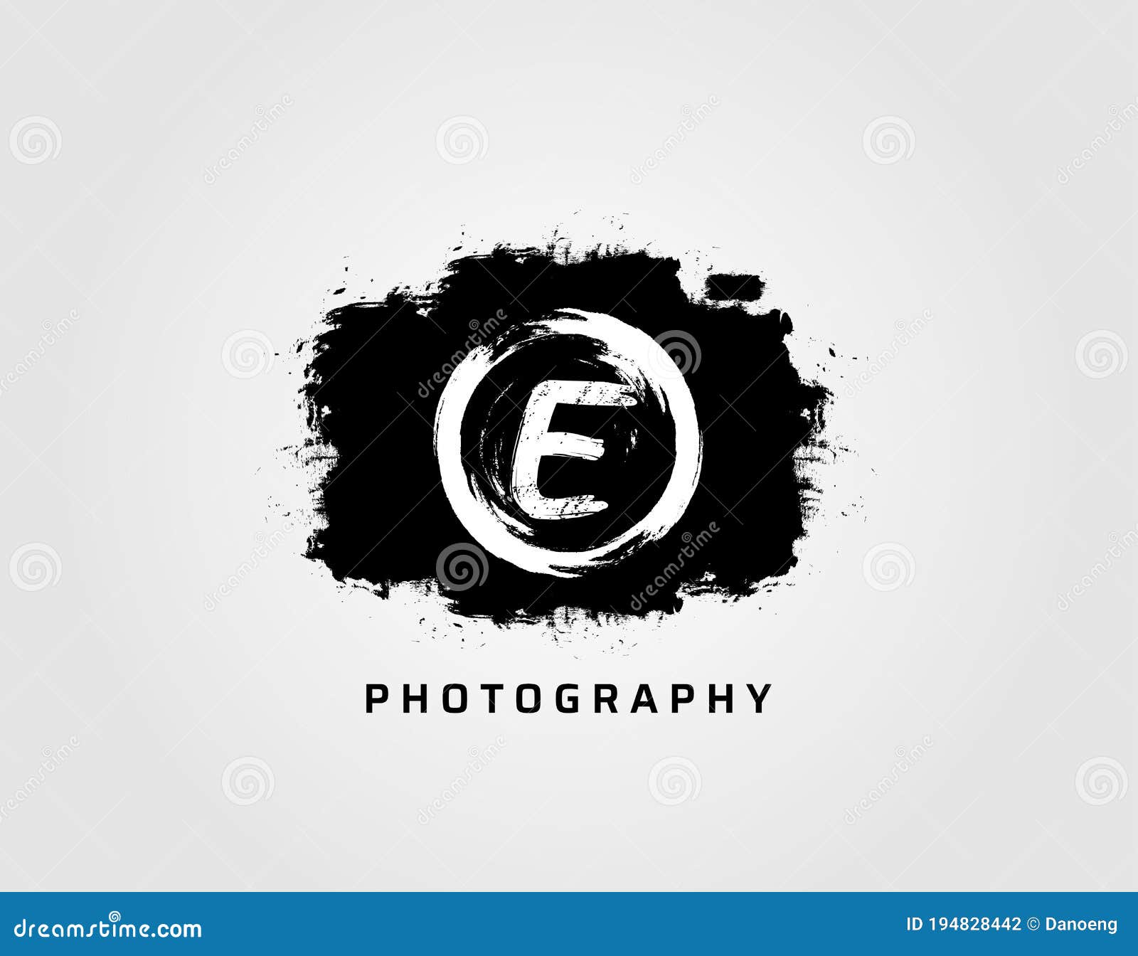 Photography Letter E Logo Design Concept Template. Rusty Vintage Camera ...